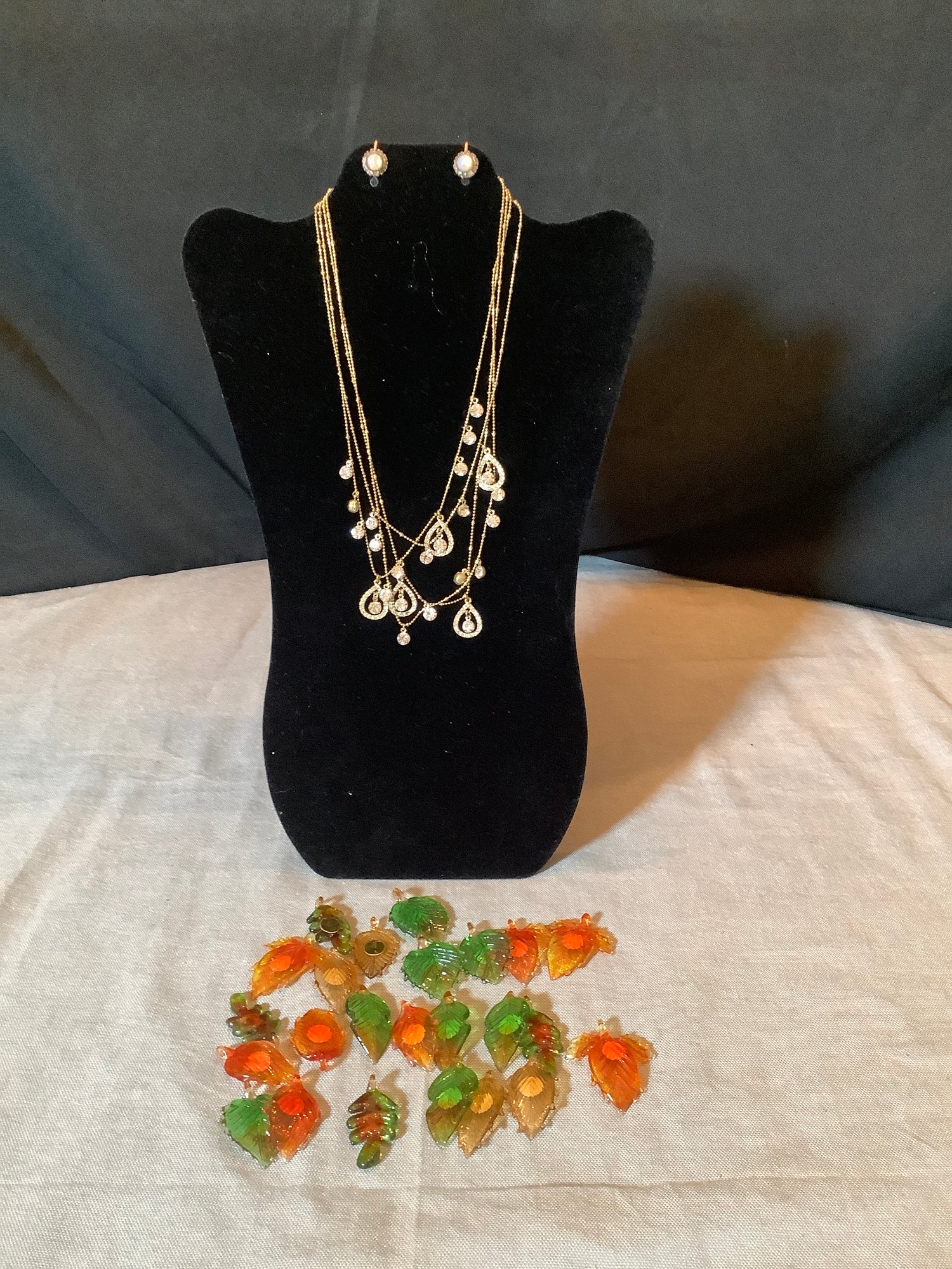 Costume Jewelry Lot #16644 | Auctionninja.com