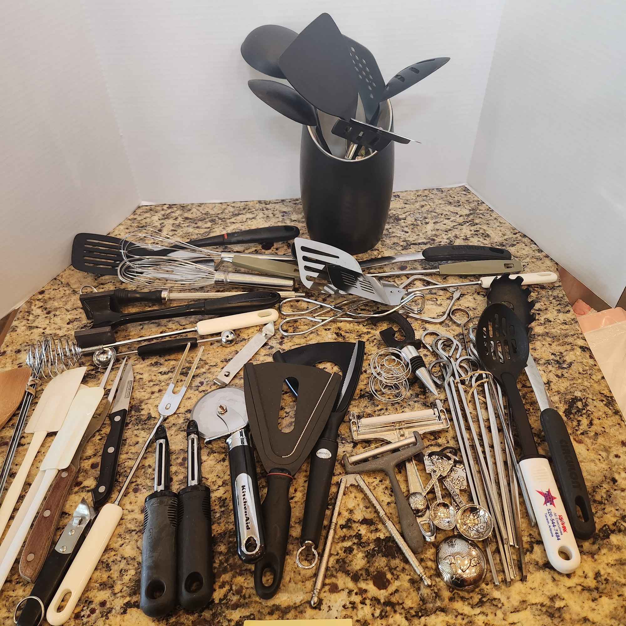 Kitchen Utensils & Holder, Spoons, Racks, Slivers, Spatulas - Wide ...