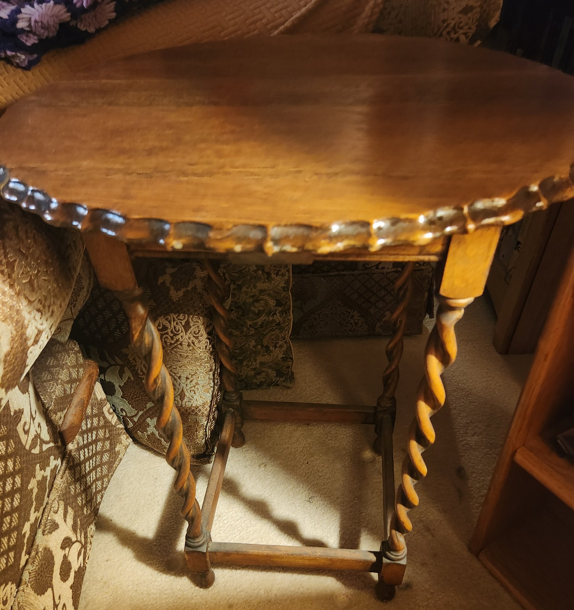 Vintage/antique Side Accent Table, Spindle Legs, Shelf - Lovely Piece ...