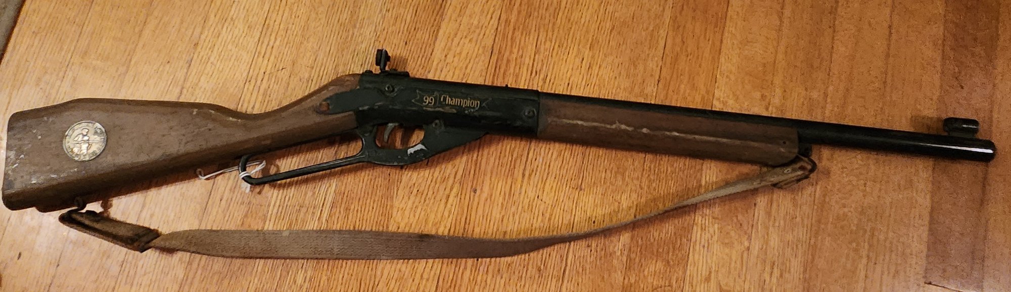 Vintage Daisy Model 99 BB Gun (Toy) "Champion" #11612 | Auctionninja.com