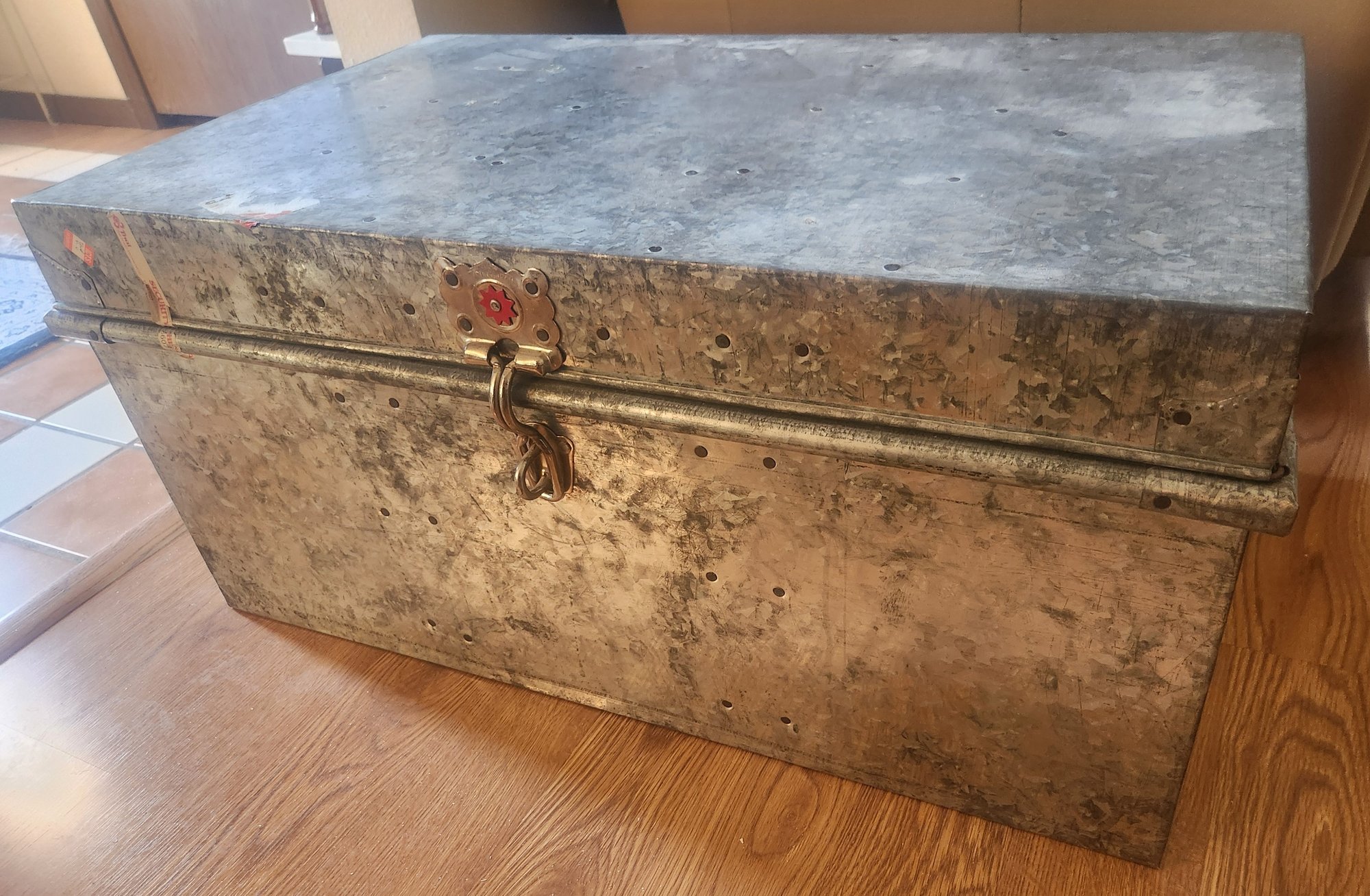 Galvanized Metal Trunk Foot Locker Chest, Handles #11630 | Auctionninja.com