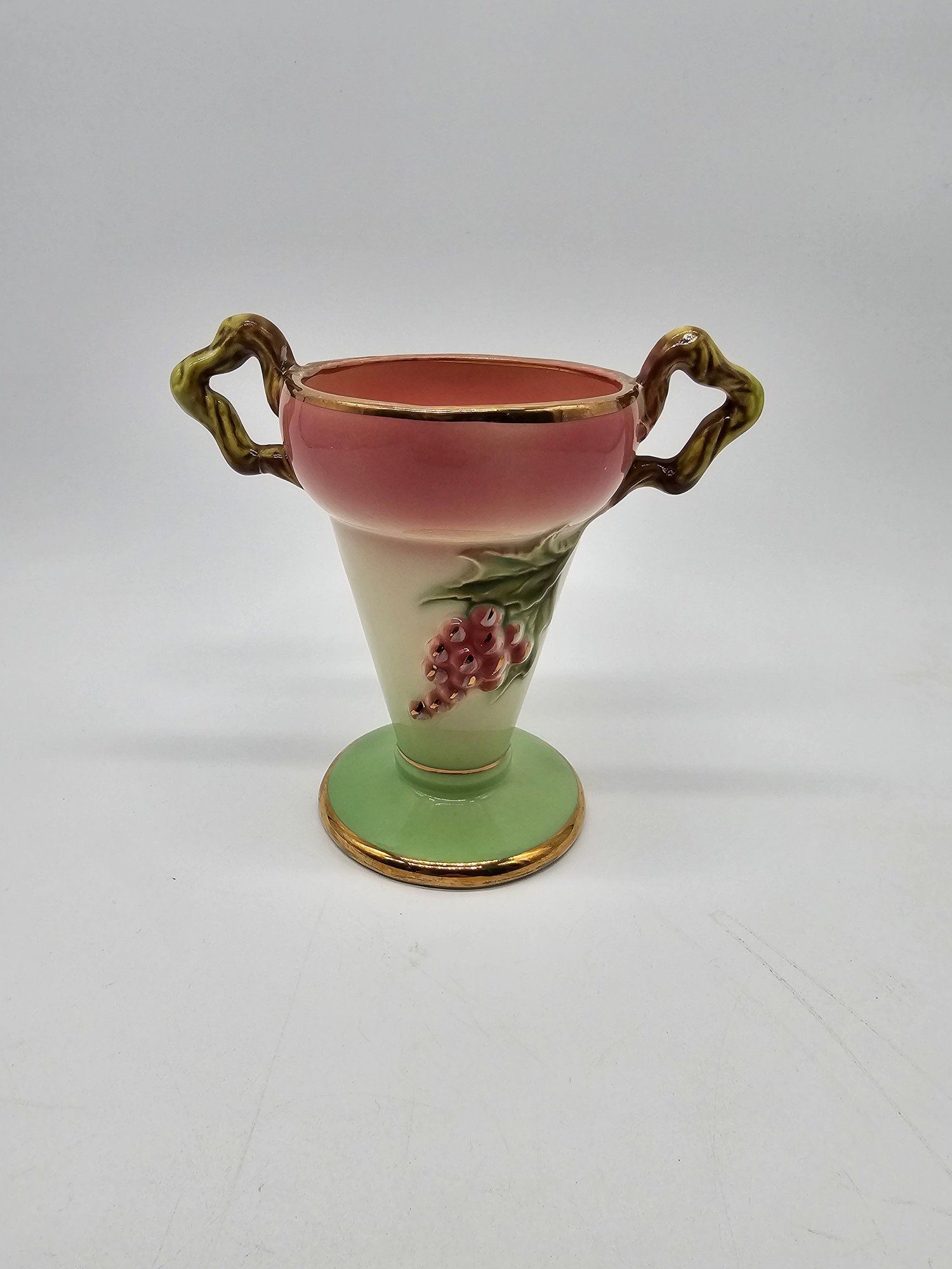 Vintage Hull Pottery Tokay Vase 6" Tall Signed #7109 | Auctionninja.com