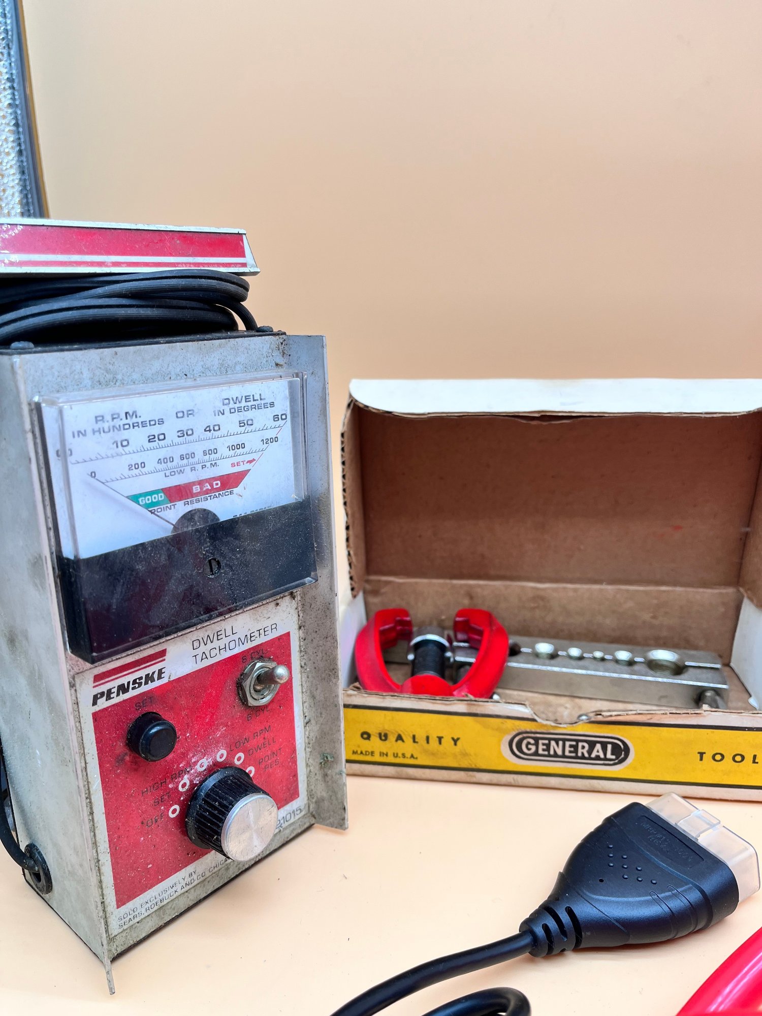 Lot Of Automotive Tools And Devices #9864 | Auctionninja.com