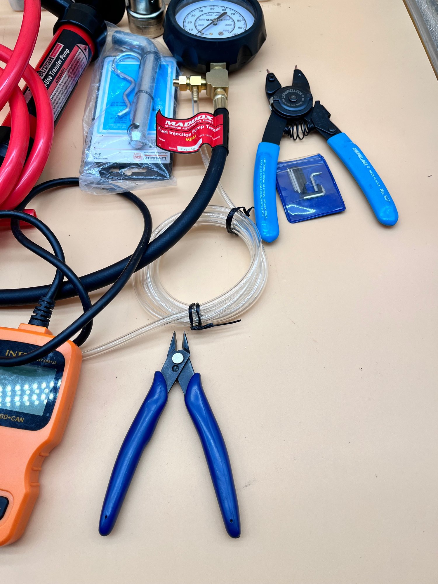 Lot Of Automotive Tools And Devices #9864 | Auctionninja.com