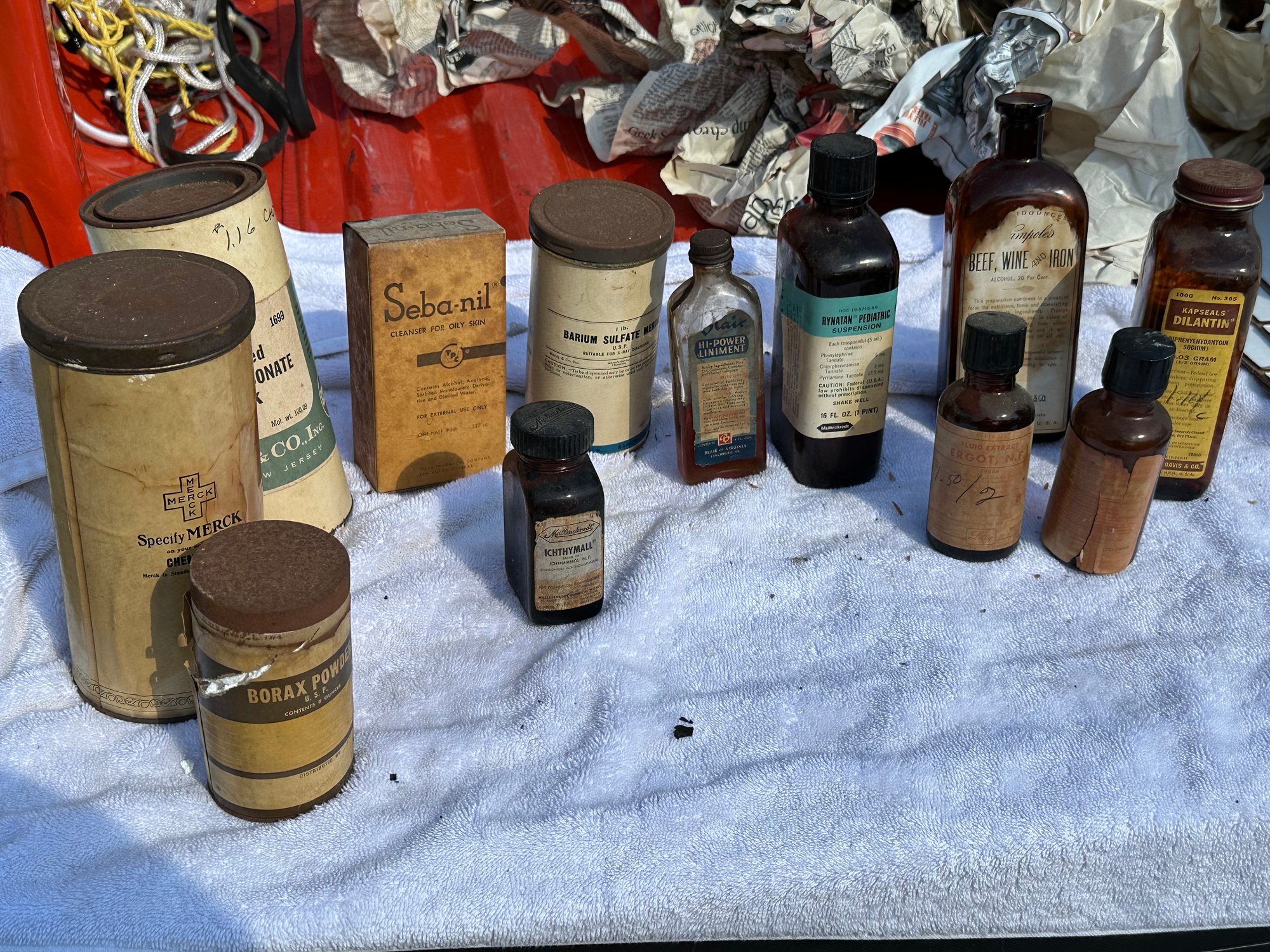 Collection Of Vintage Drug Store Items (5) #2474 | Auctionninja.com
