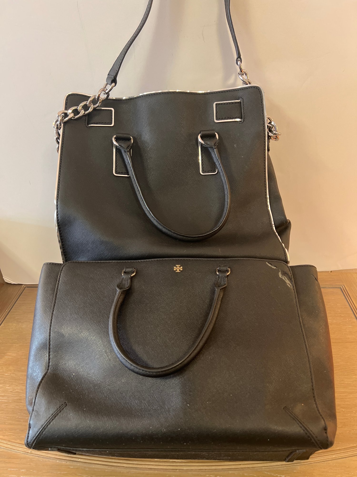 Michael Kors And Tori Burch Black Bags #15513 | Auctionninja.com