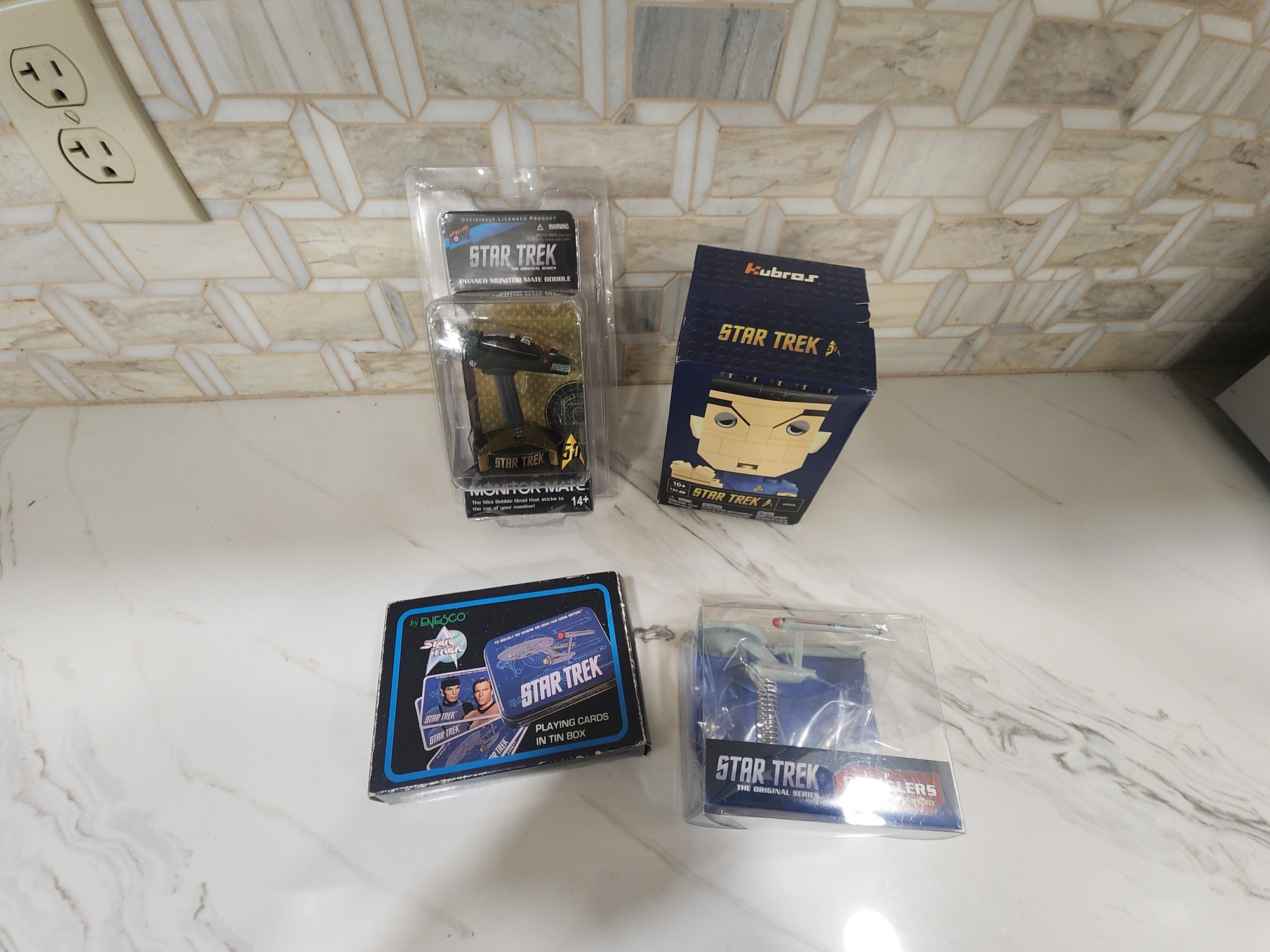 #15 STAR TREK PLAYING CARDS, BOINGLERS DASHBOARD SHIP, KABROS AND ...