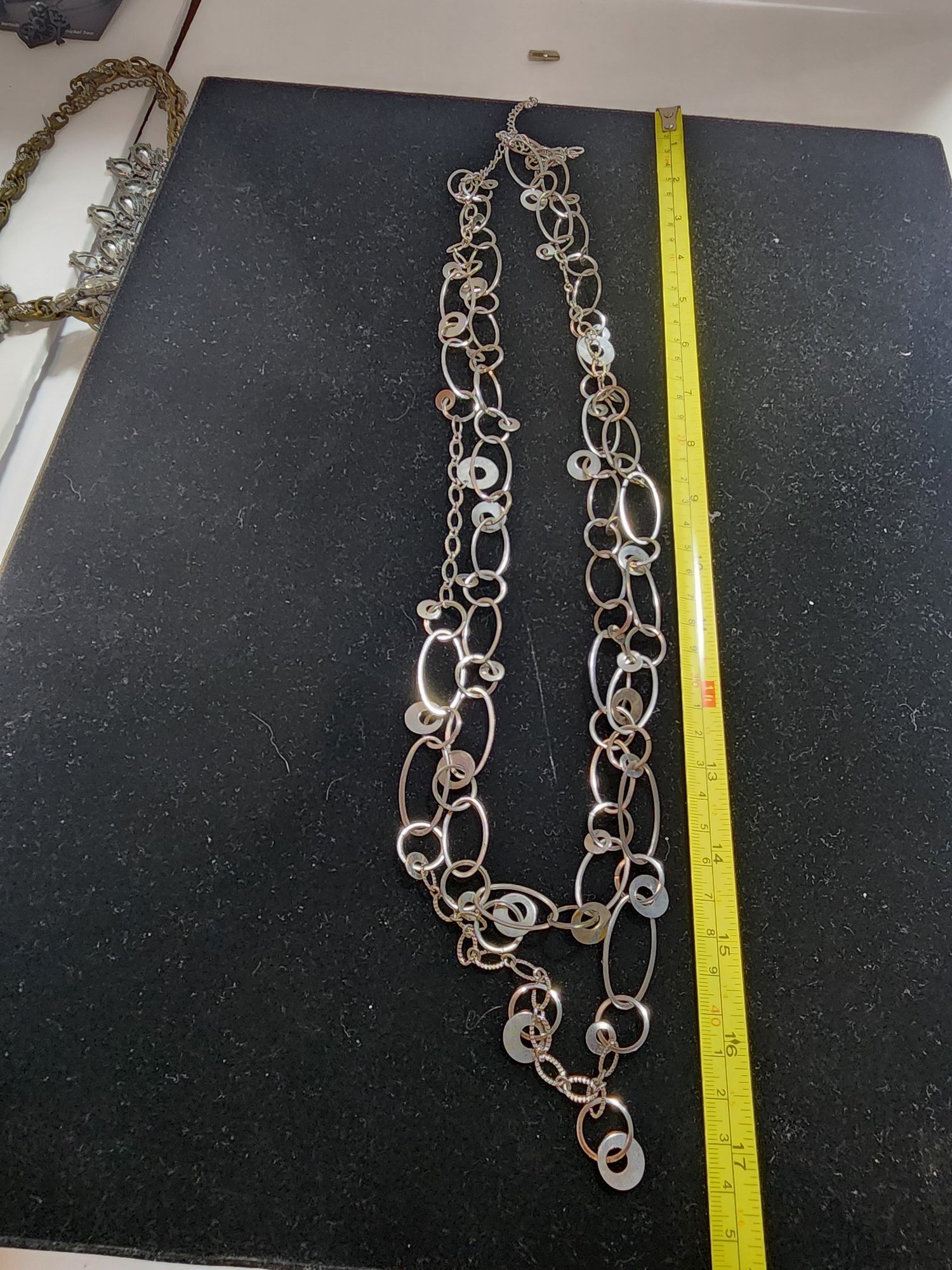 #77 Fun And Funky Chain Necklace #15181 | Auctionninja.com