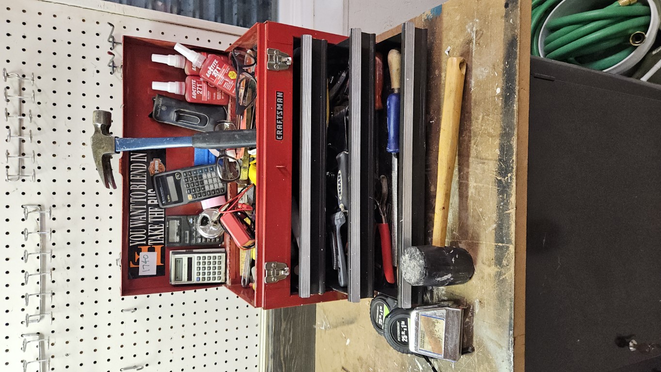Craftsman Quality Toolbox Overflowing With Tools! #1740 | Auctionninja.com