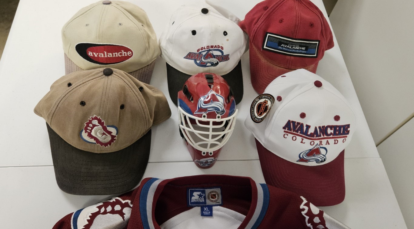 Starter Brand AVs Practice Jersey In XL In Excellent Condition PLUS AVs ...