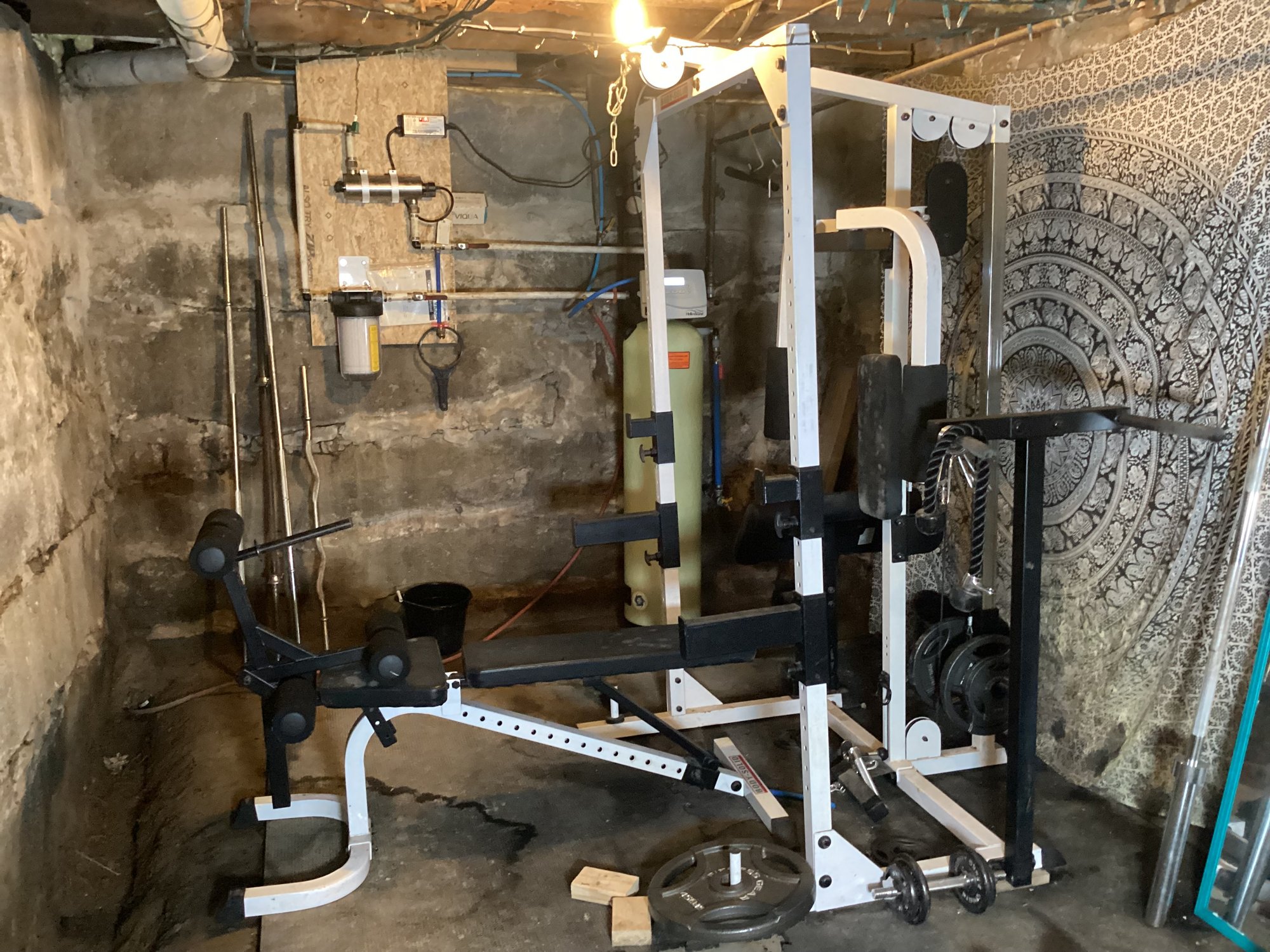 Body Solid Strength Training System #3284 | Auctionninja.com