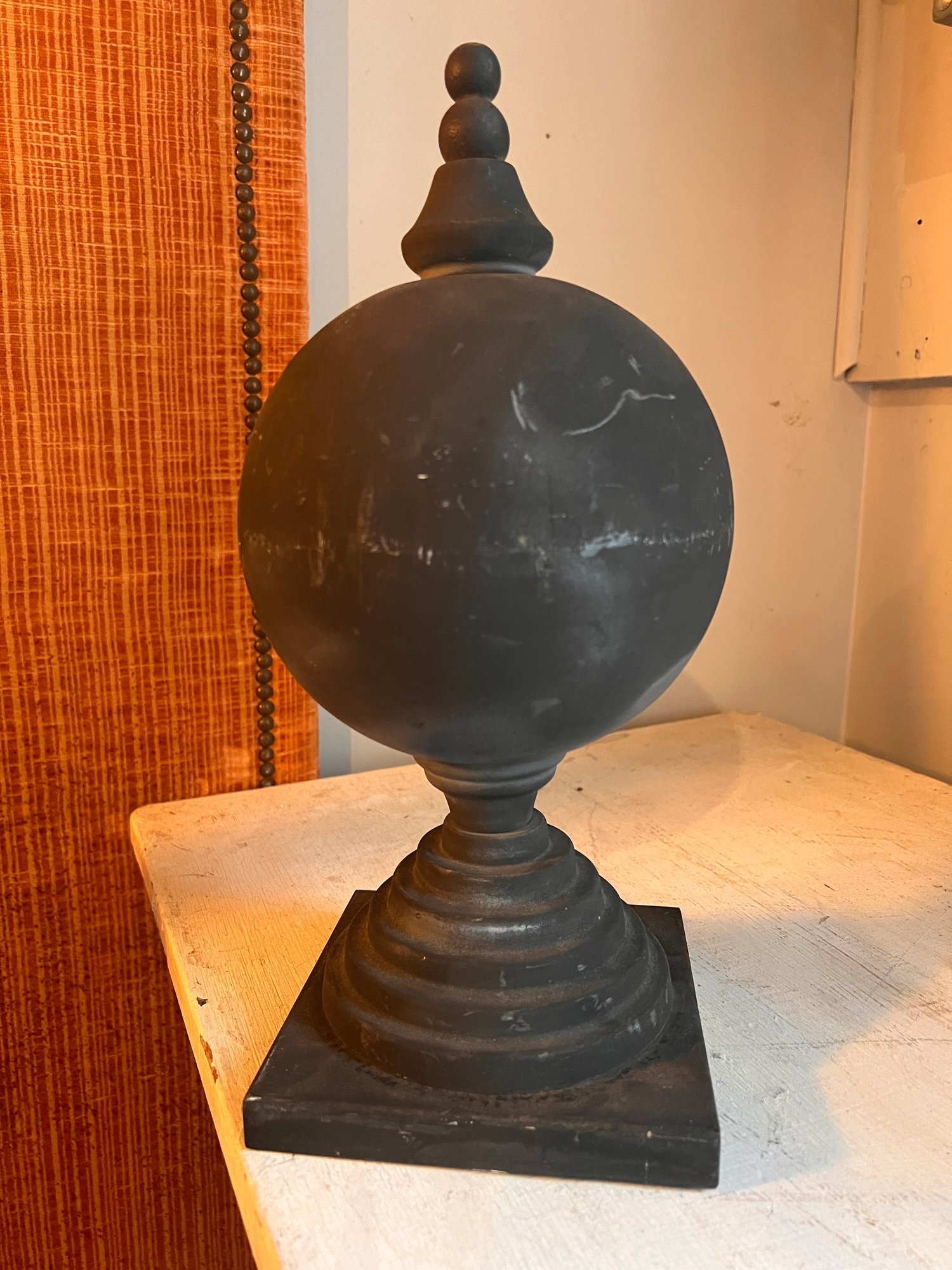 Black Metal Garden Finial Decor #1805 | Auctionninja.com
