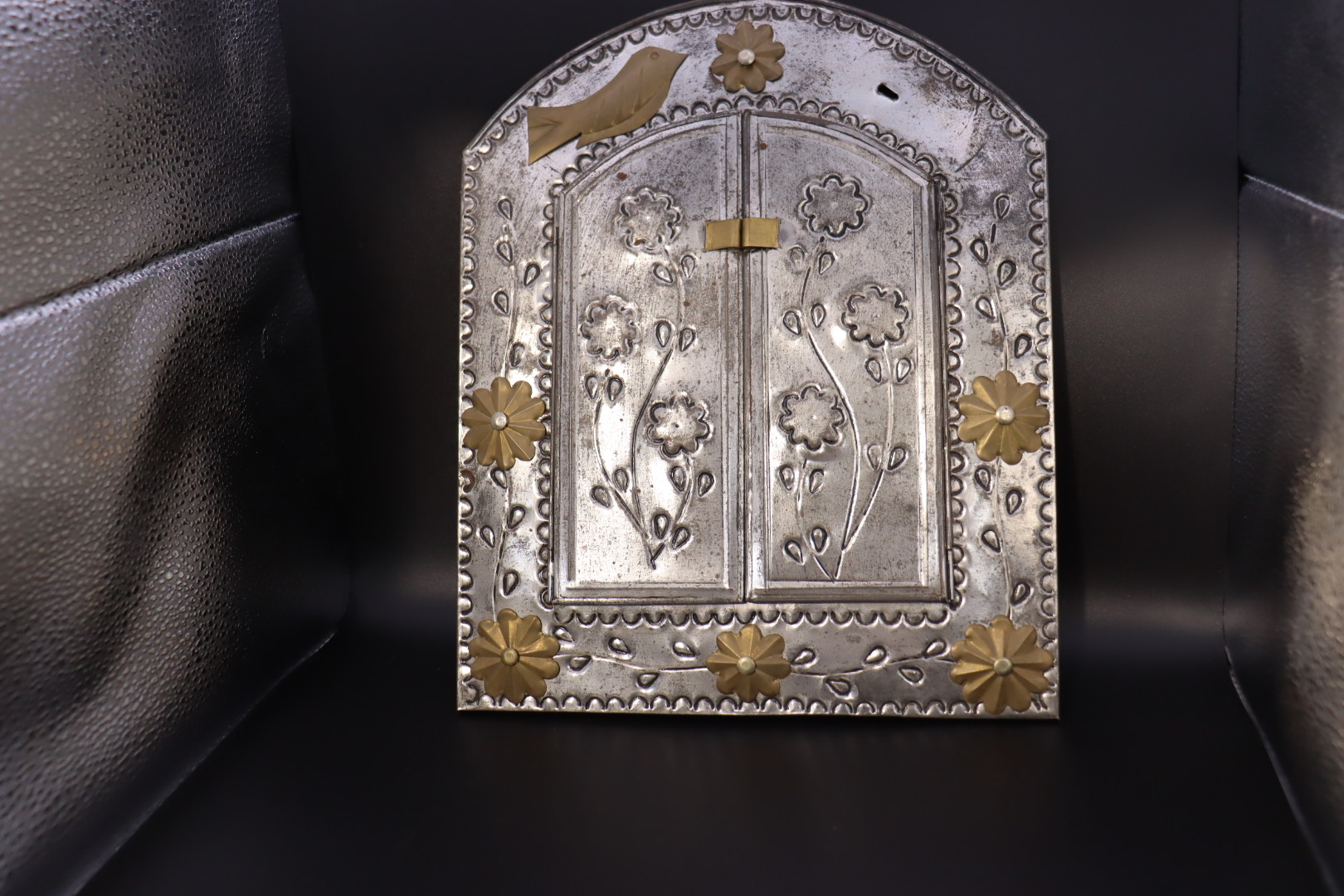 213-mexican Tinware Folk Art Wall Mirror #6306 | Auctionninja.com