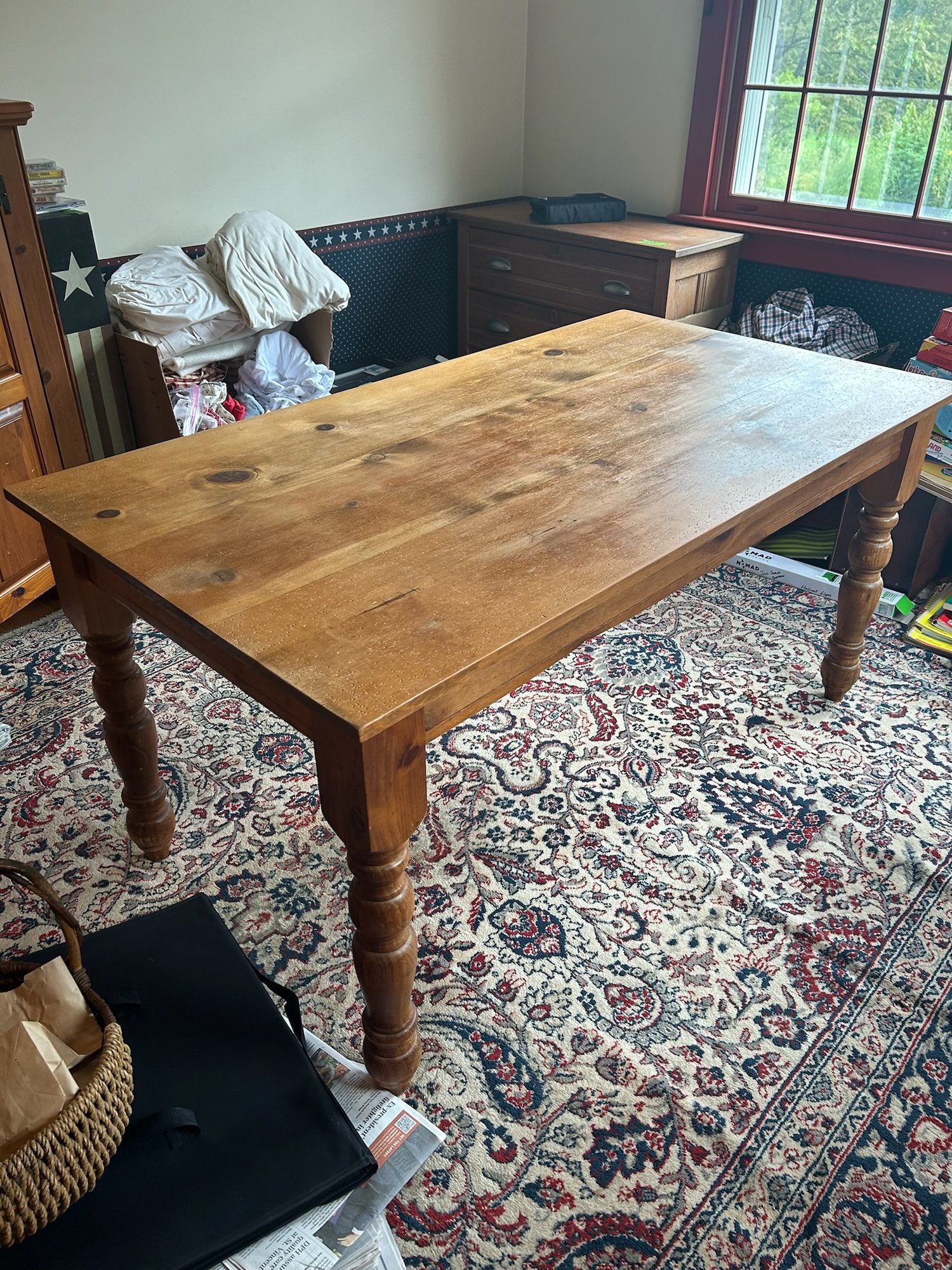 231. Country Dining Table #8379 | Auctionninja.com
