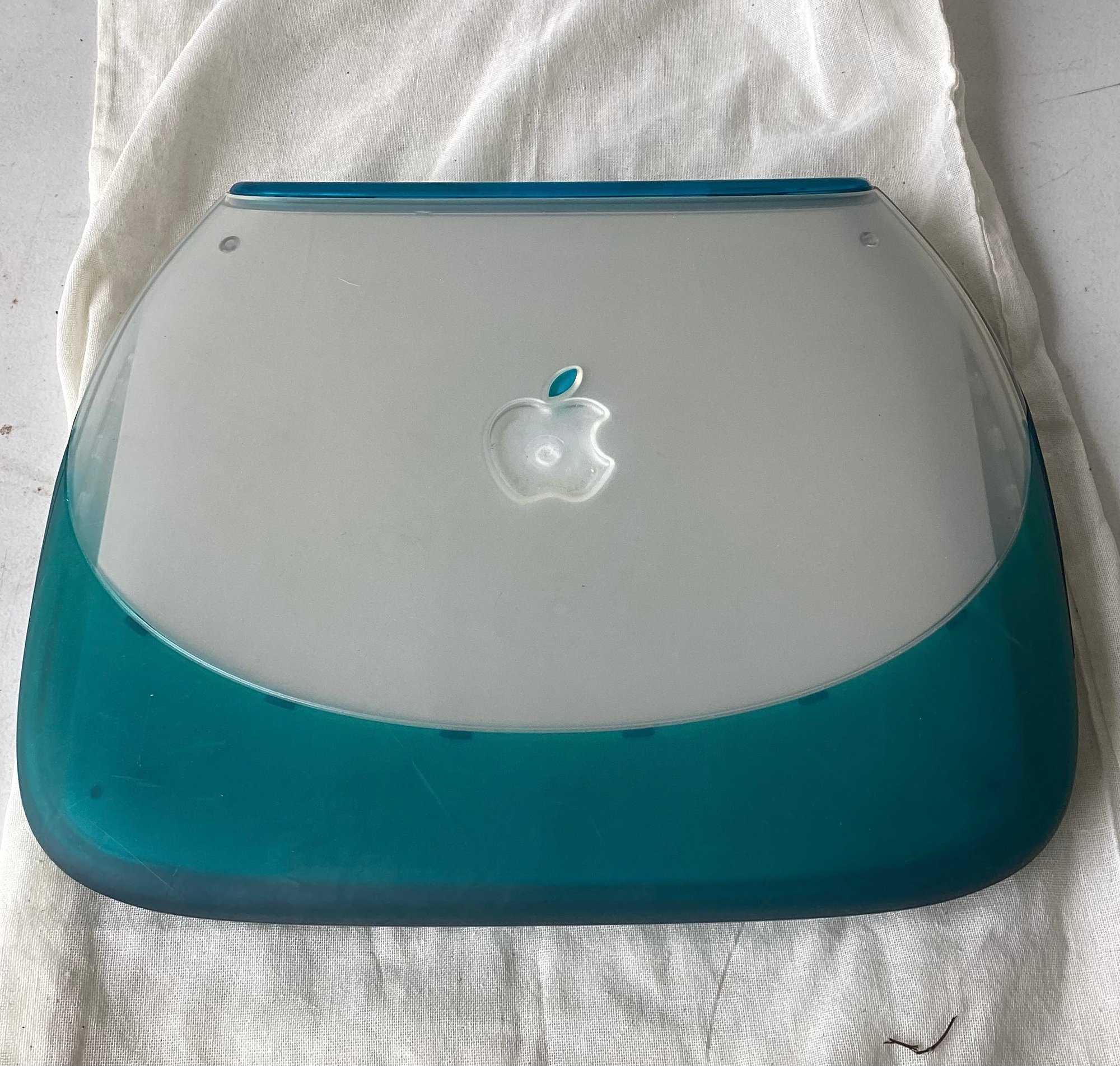 Vintage 1999 Apple IBook G3 M2453 Clamshell Blue OS 8.6 #8921 | Auctionninja.com