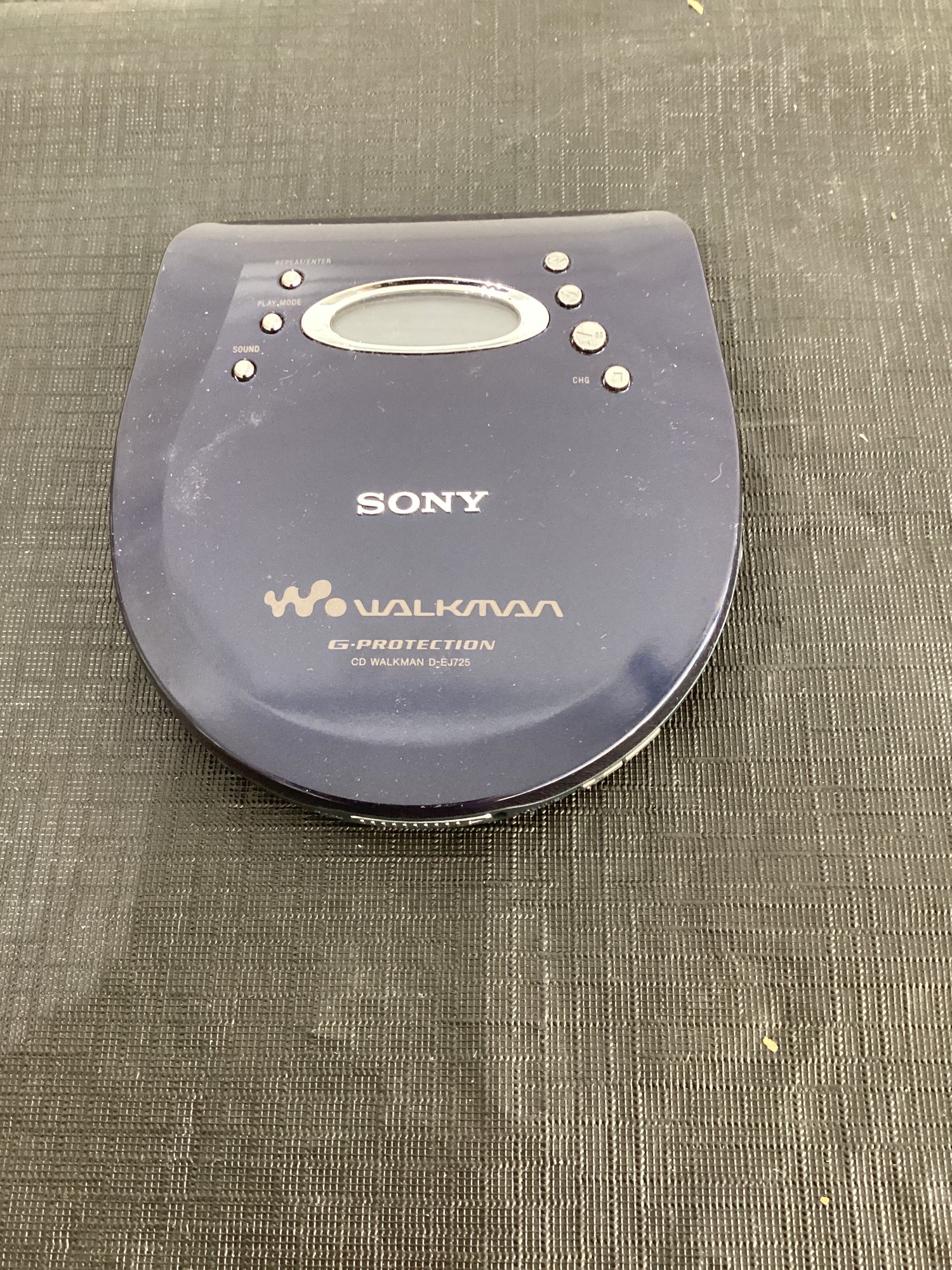 Sony Walkman Model D-eJ725 #9093 | Auctionninja.com