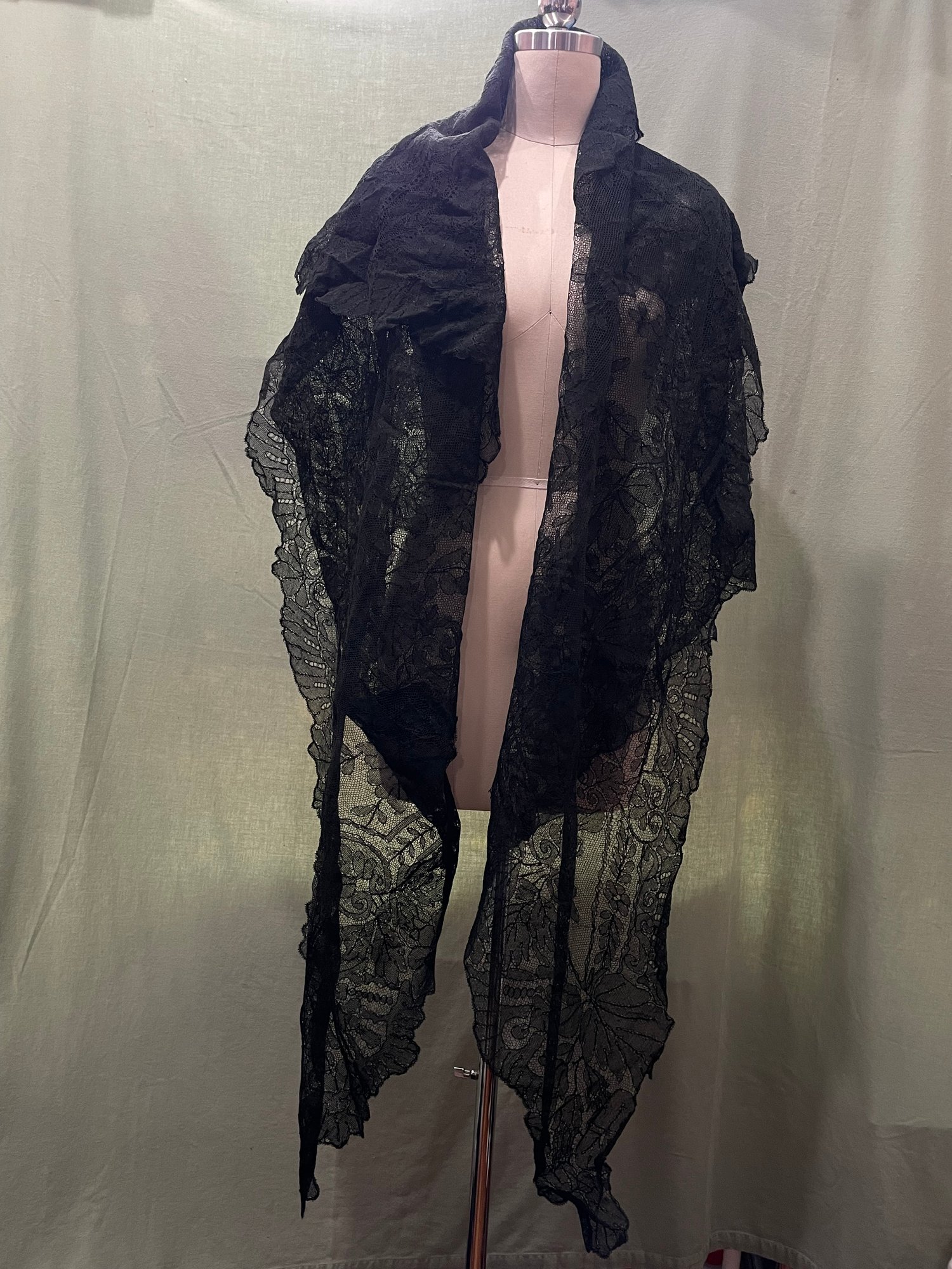 Antique Black Lace Mourning Shawl - Victorian/Edwardian - Funeral Scarf ...