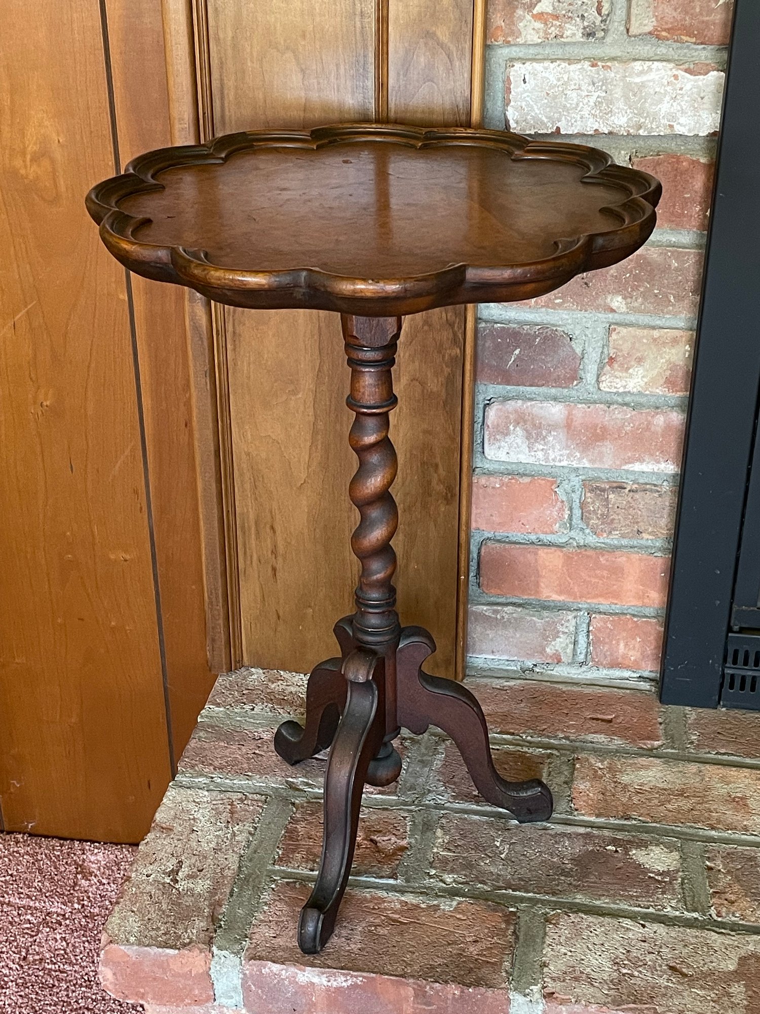 Antique "Pie Crust" Barley Twist Plant Stand, Lamp/Wine Table #32001 ...
