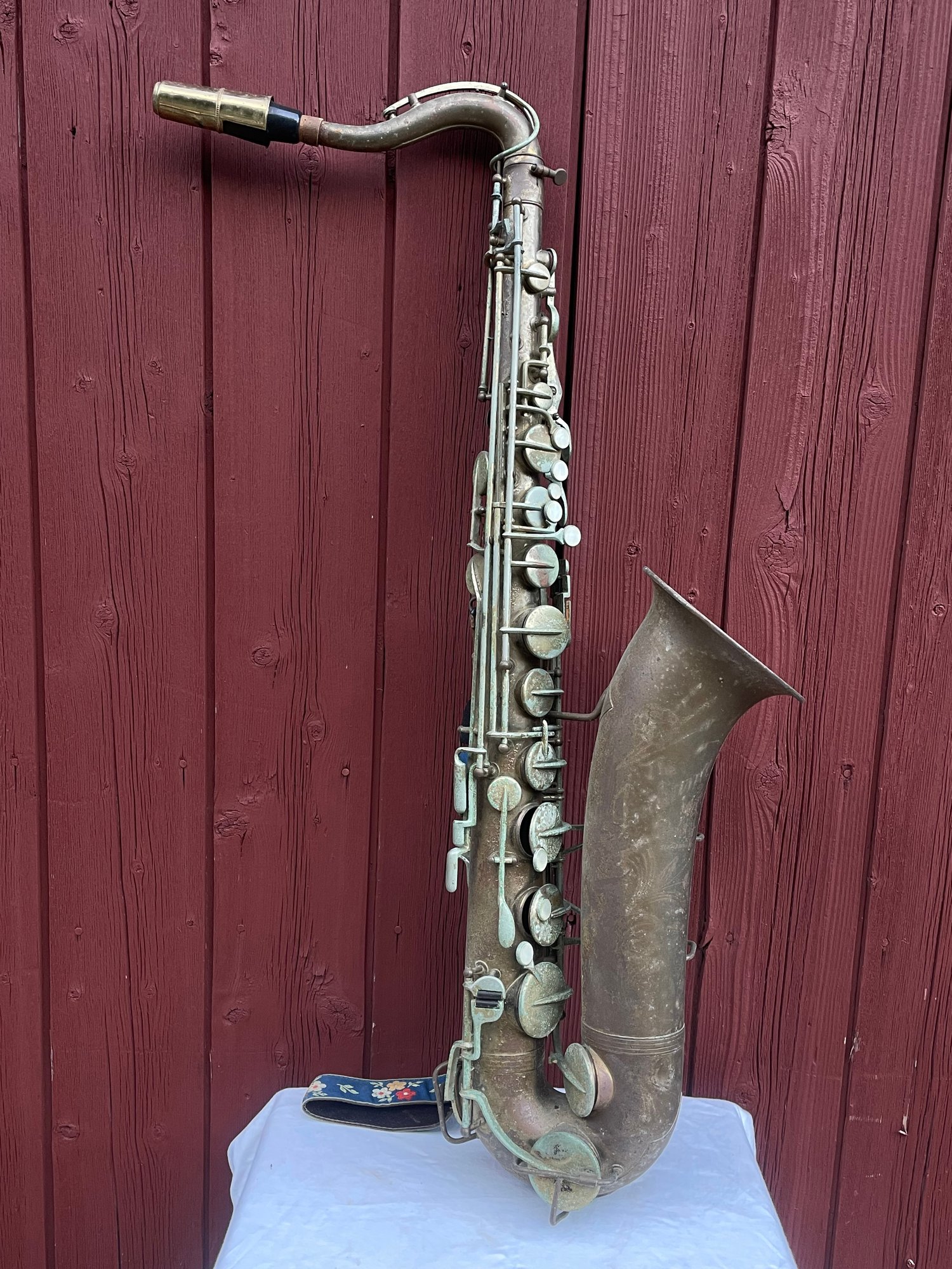 "The Indiana" Saxophone VINTAGE Made In Elkhart, Indiana #29109 ...