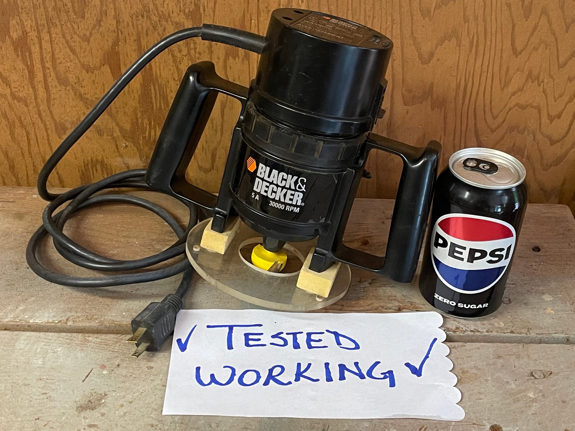 Black & Decker Router Model 7604 #22726 | Auctionninja.com