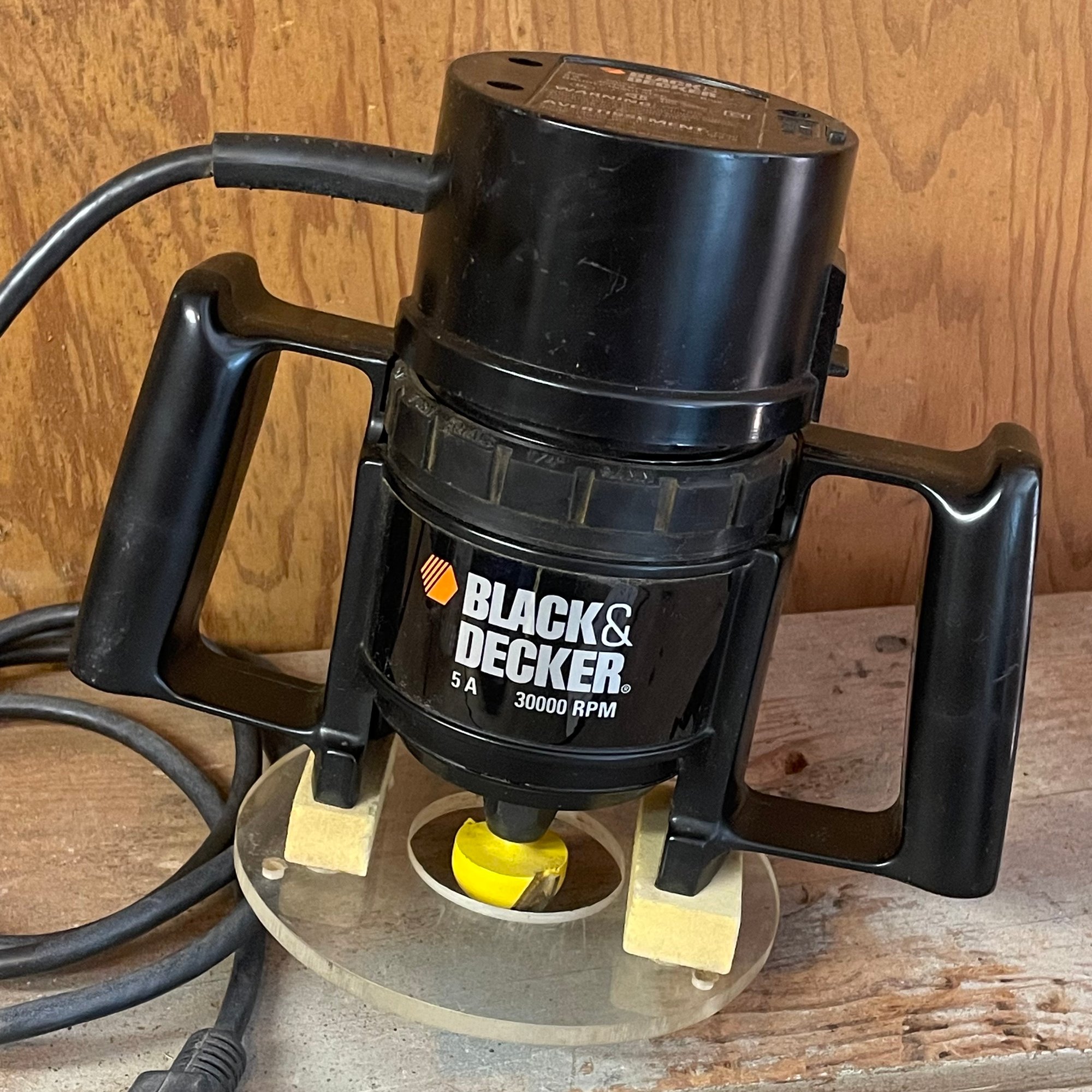 Black & Decker Router Model 7604 #22726 | Auctionninja.com