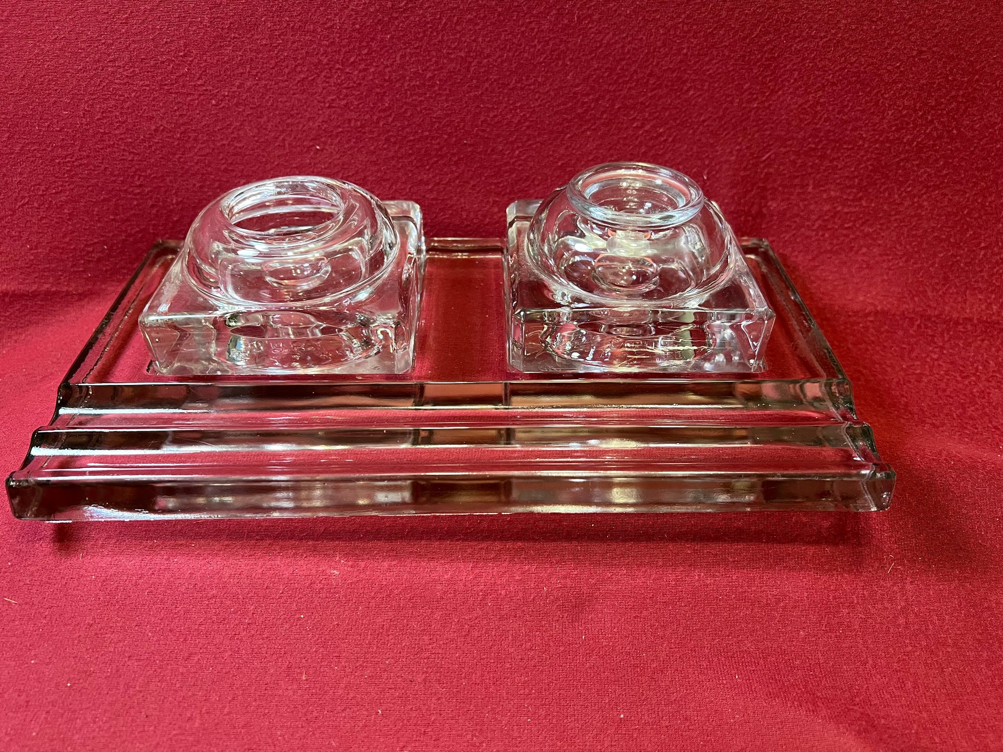 Vintage Glass Inkwell #1854 | Auctionninja.com
