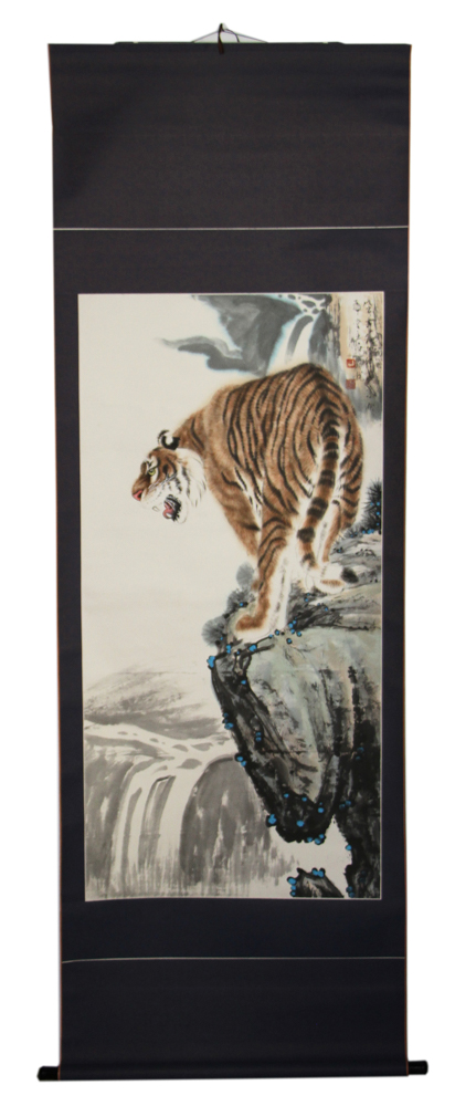 Chinese Scroll Painting Of A Tiger #1797 | Auctionninja.com