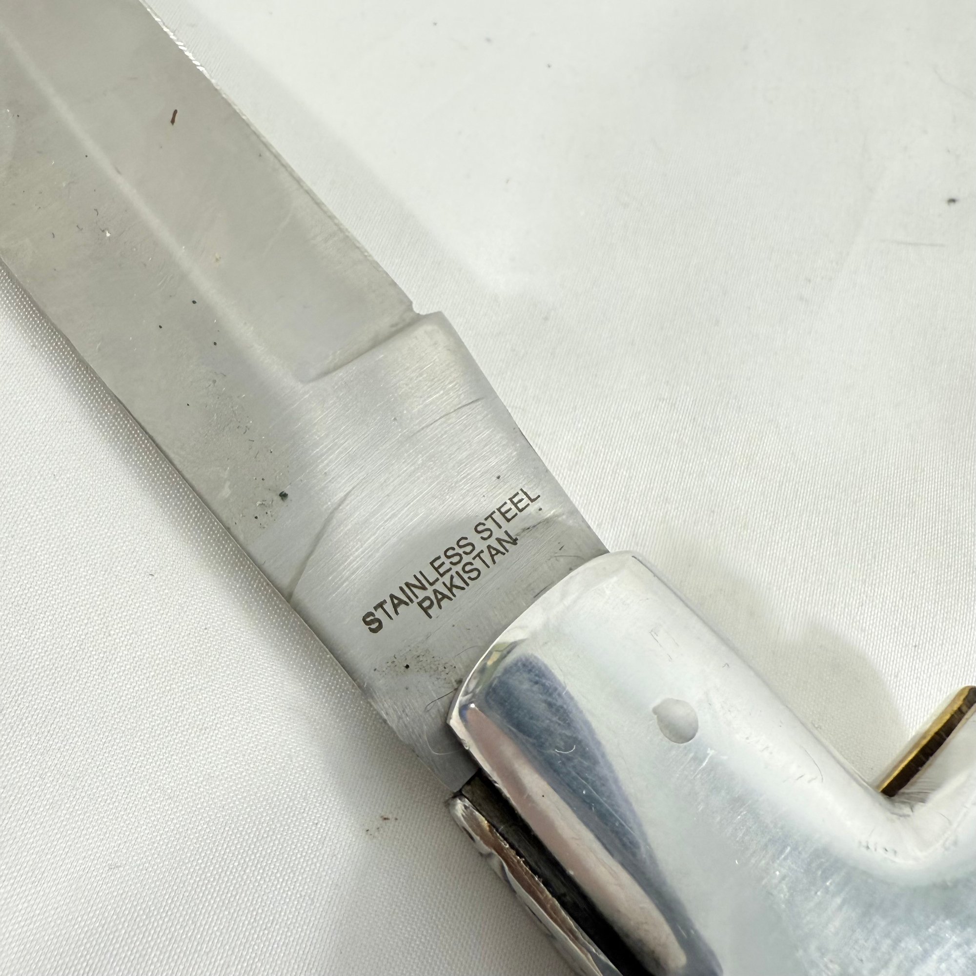 Timber Rattler Knife And Japanese Samurai Fixed Blade With Black Sheath ...