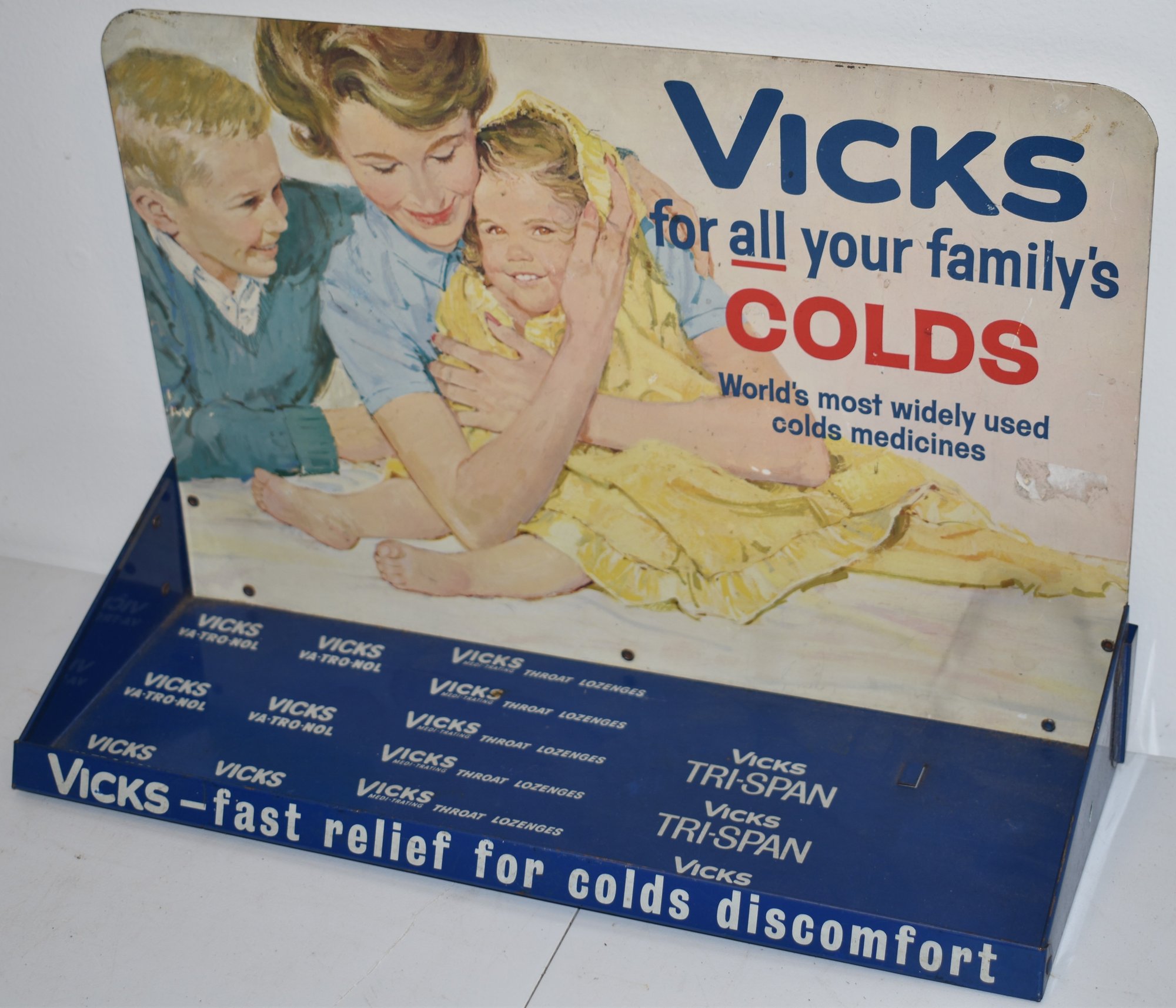 VICKS COUNTER-TOP TIN DISPLAY STAND #4018 | Auctionninja.com