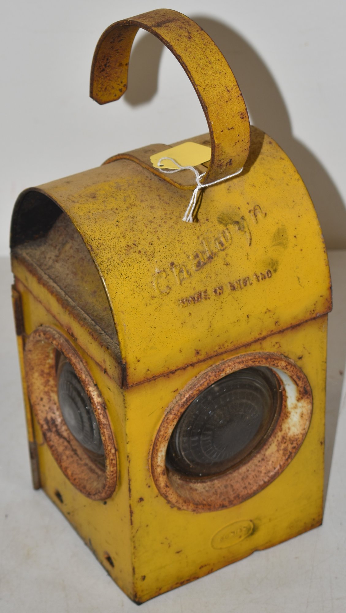 VINTAGE CHALWYN ROAD RAILWAY LANTERN #6528 | Auctionninja.com