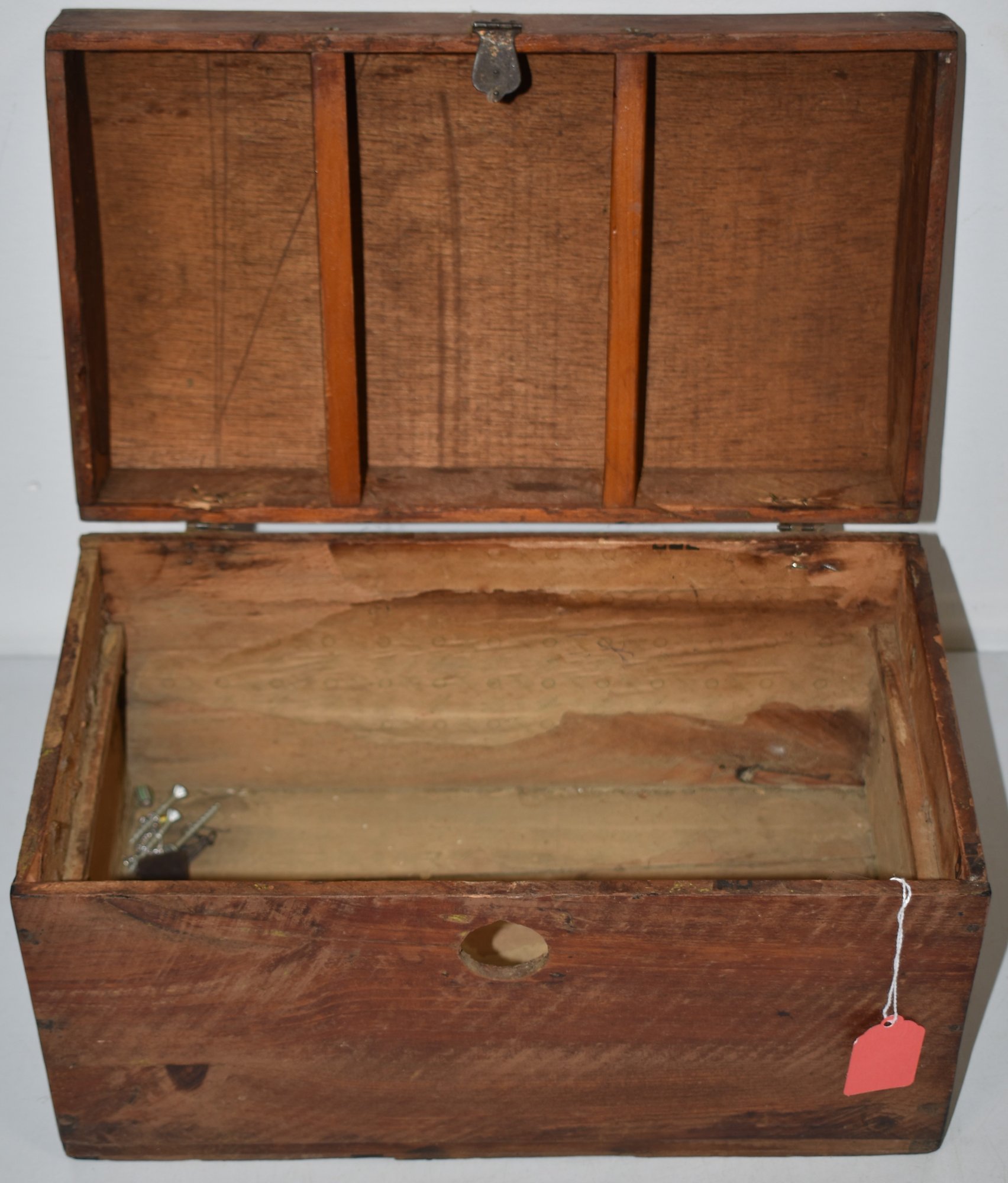 PRIMATIVE PINE DOMETOP DOCUMENT BOX #9064 | Auctionninja.com