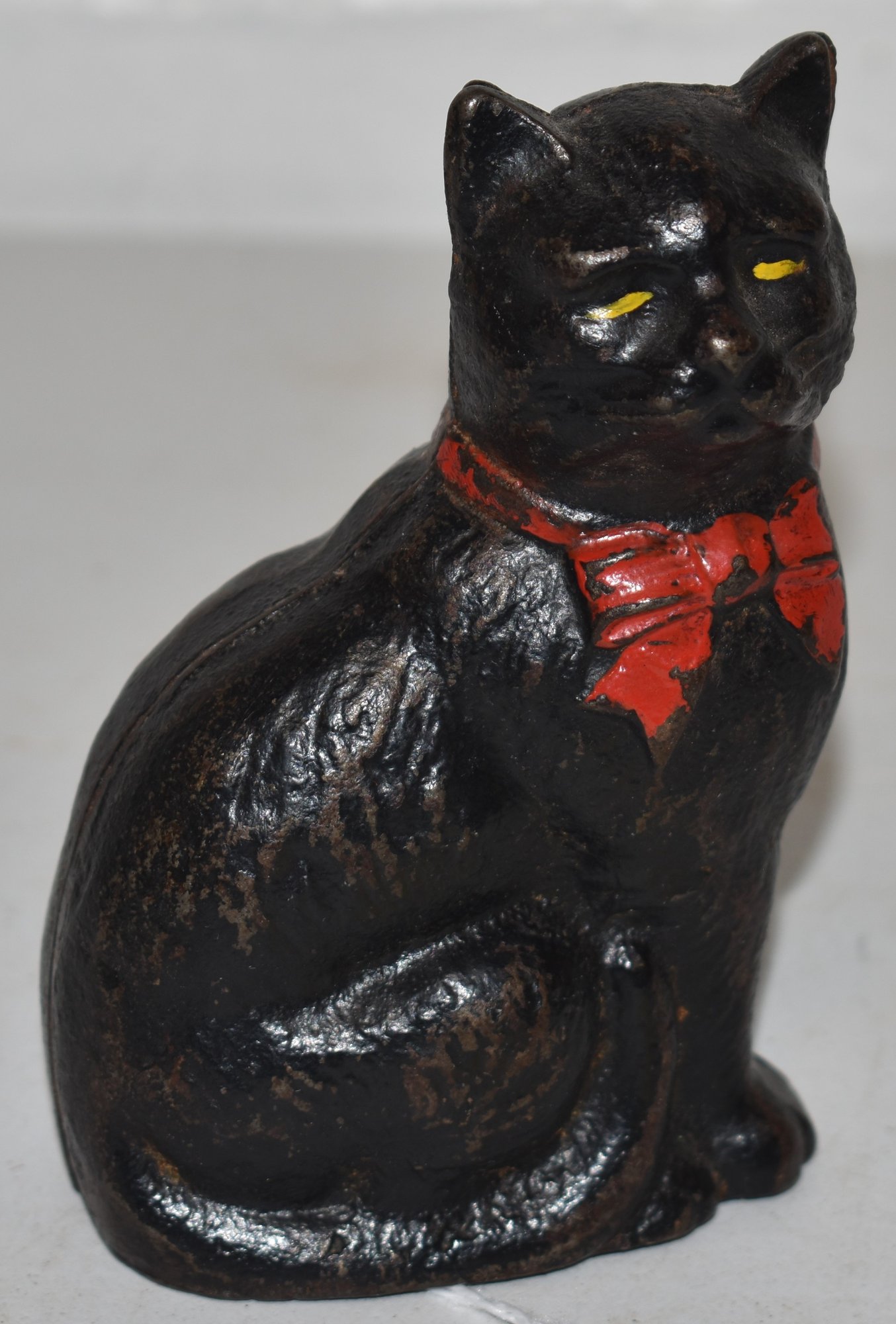 CAST IRON SEATED CAT STILL BANK #5720 | Auctionninja.com