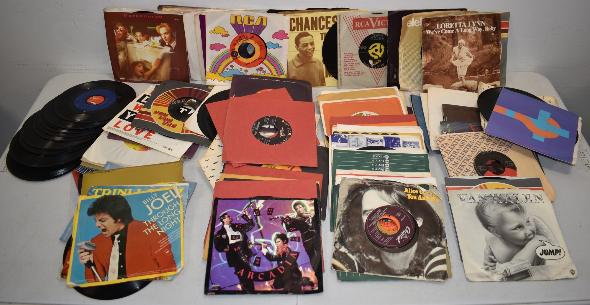 LOT (135) 45 RPM RECORDS #9693 | Auctionninja.com