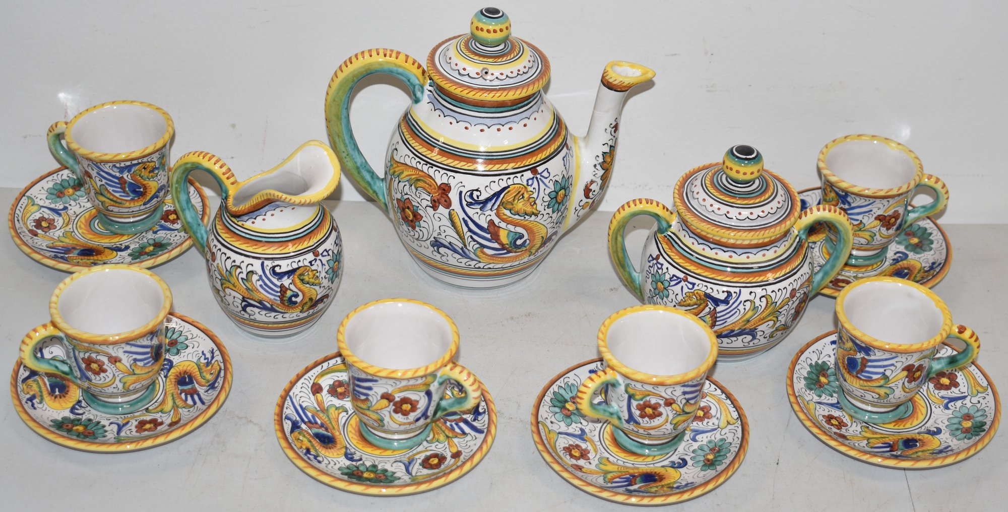 LABOR DERUTA POTTERY TEA SET #6312 | Auctionninja.com