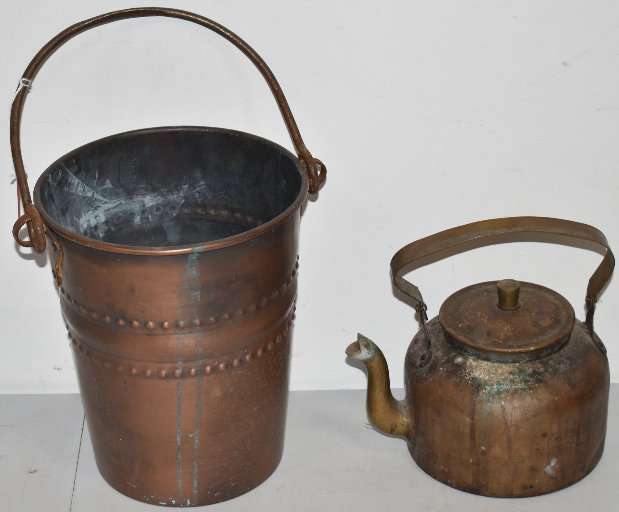 (2) VINTAGE METAL ITEMS #7297 | Auctionninja.com