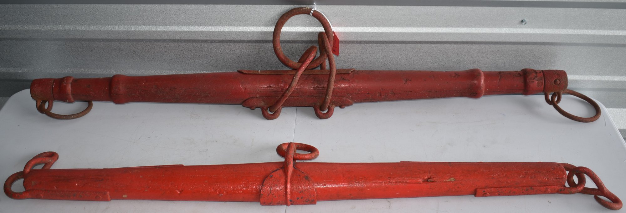 (2) VINTAGE PAINTED WOODEN WIFFLE TREES #5532 | Auctionninja.com