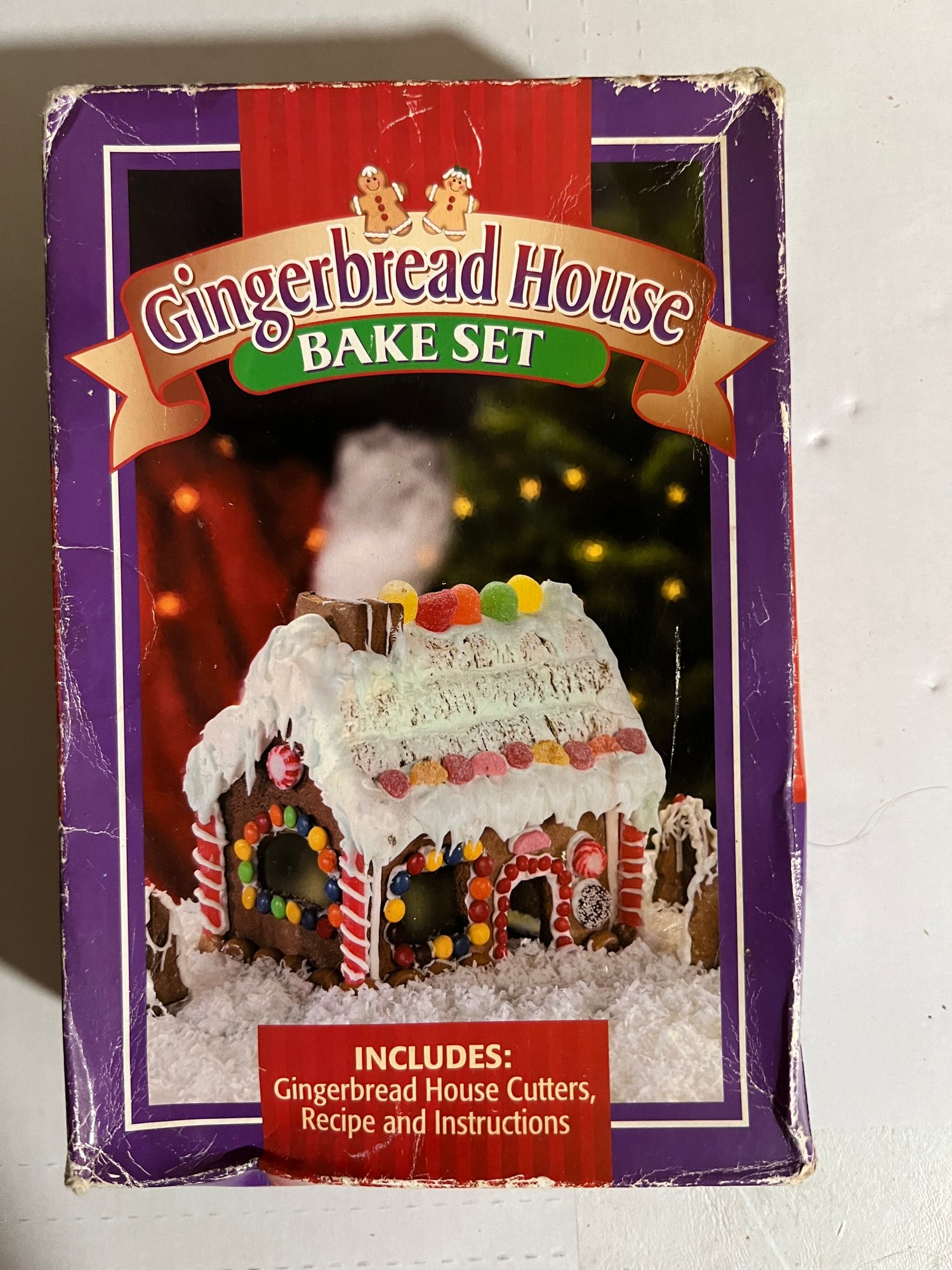 Gingerbread House Bake Set #7930 | Auctionninja.com