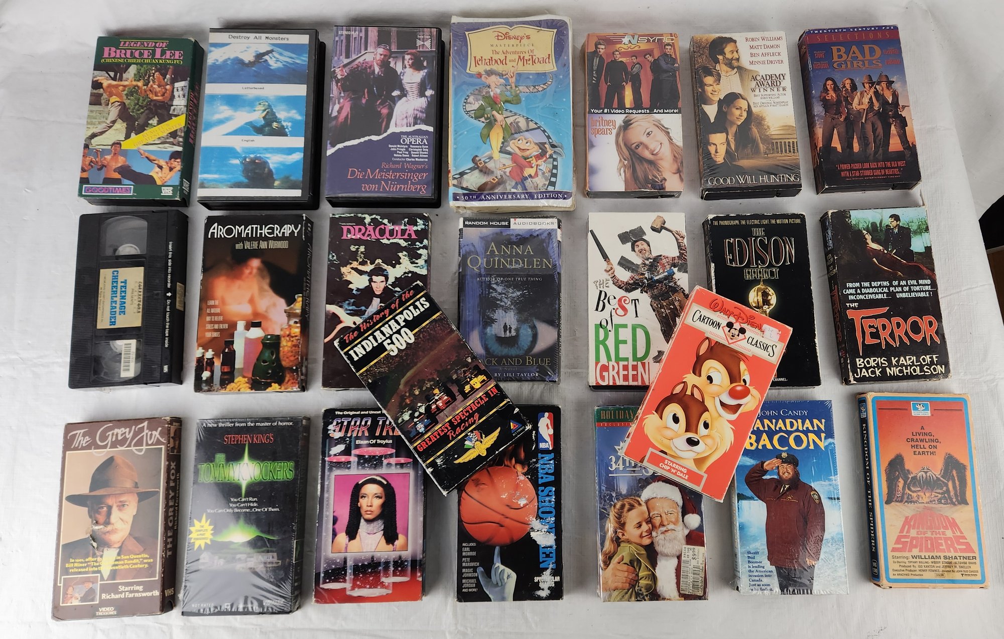 Lot Of VHS Tapes #10343 | Auctionninja.com