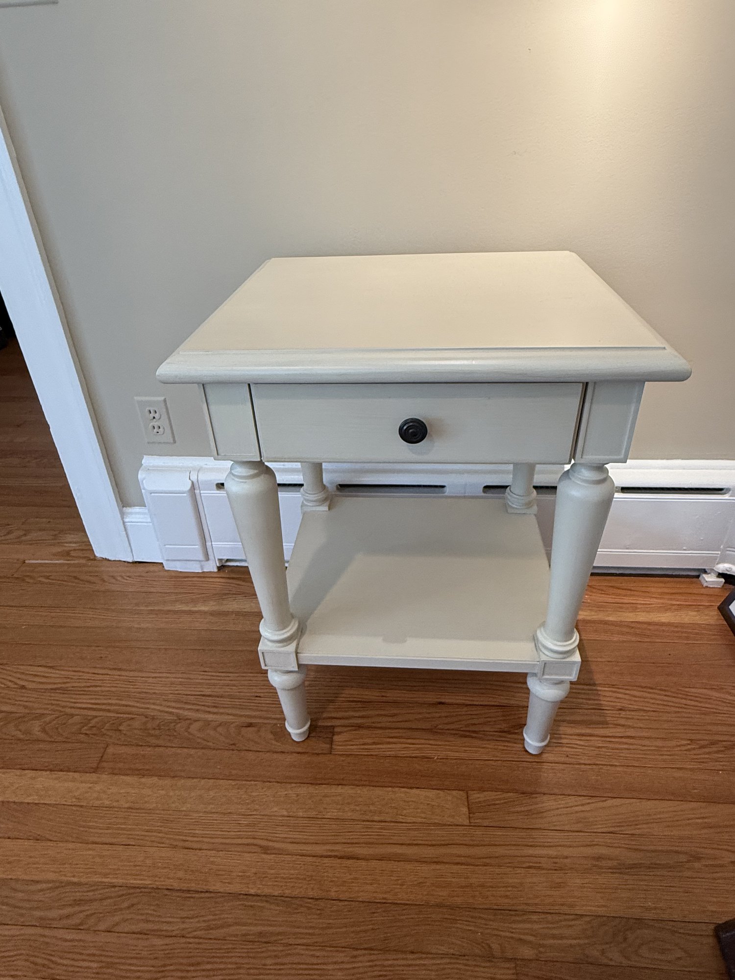 Pair Of Cream Tables With Drawer #1104 | Auctionninja.com