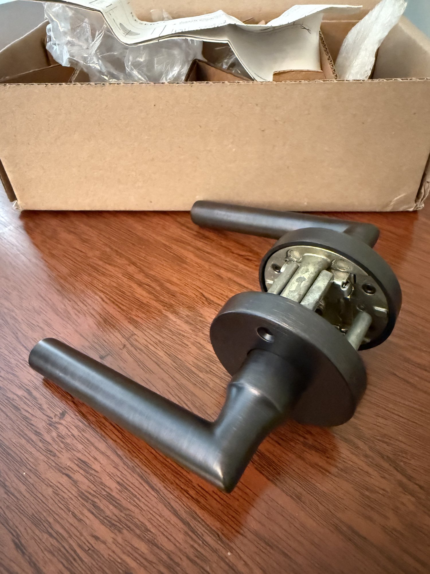 Baldwin Privacy Passage Knob And Lever In Venetian Bronze #1336 ...