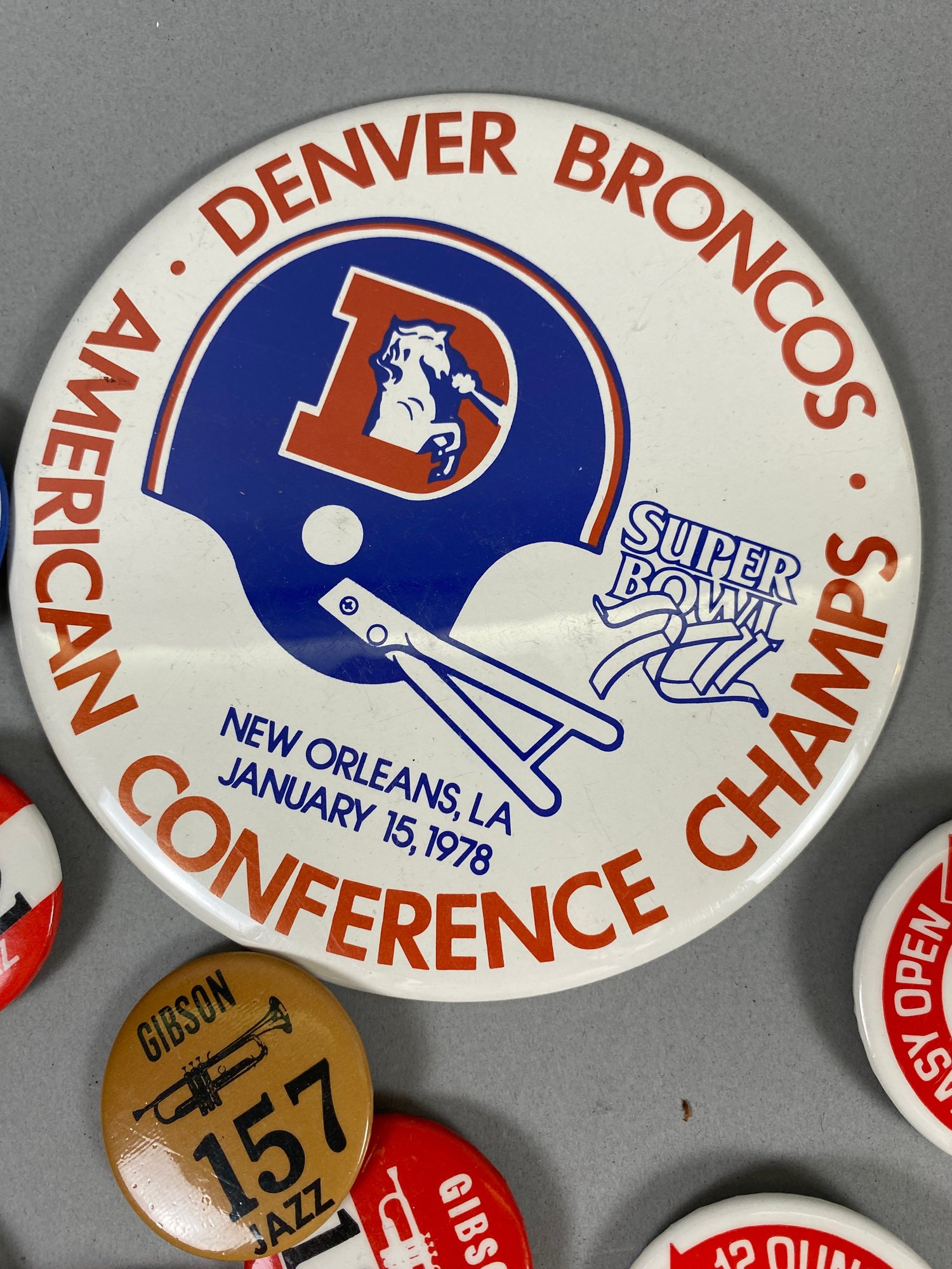 Assortment Of Buttons Including A Large 1978 Denver Broncos American ...