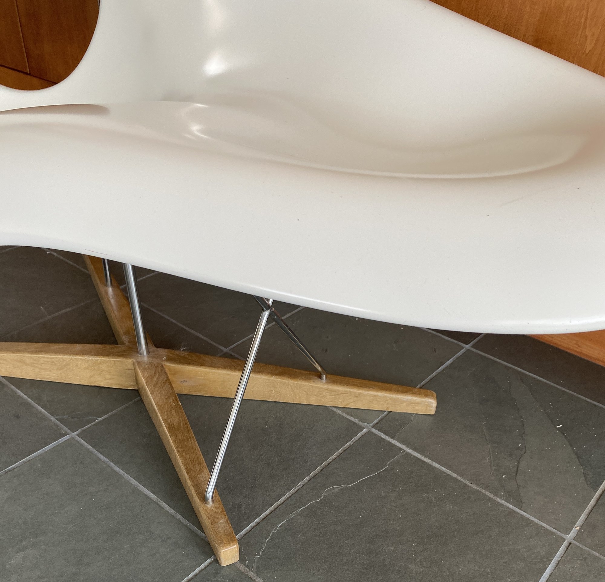 Updated On 5/26: Vintage Eames 1948 La Chaise Molded White Armchair ...