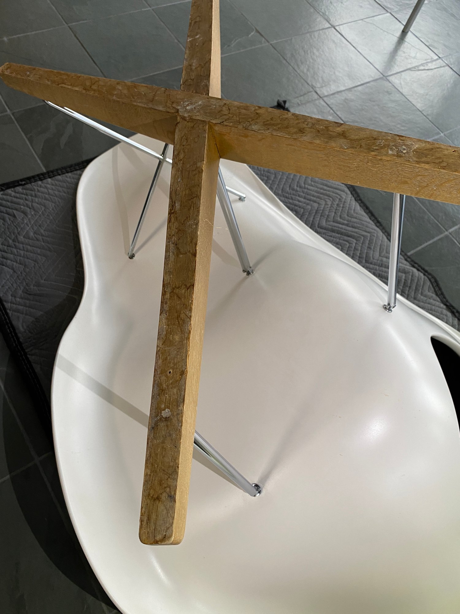 Updated On 5/26: Vintage Eames 1948 La Chaise Molded White Armchair ...