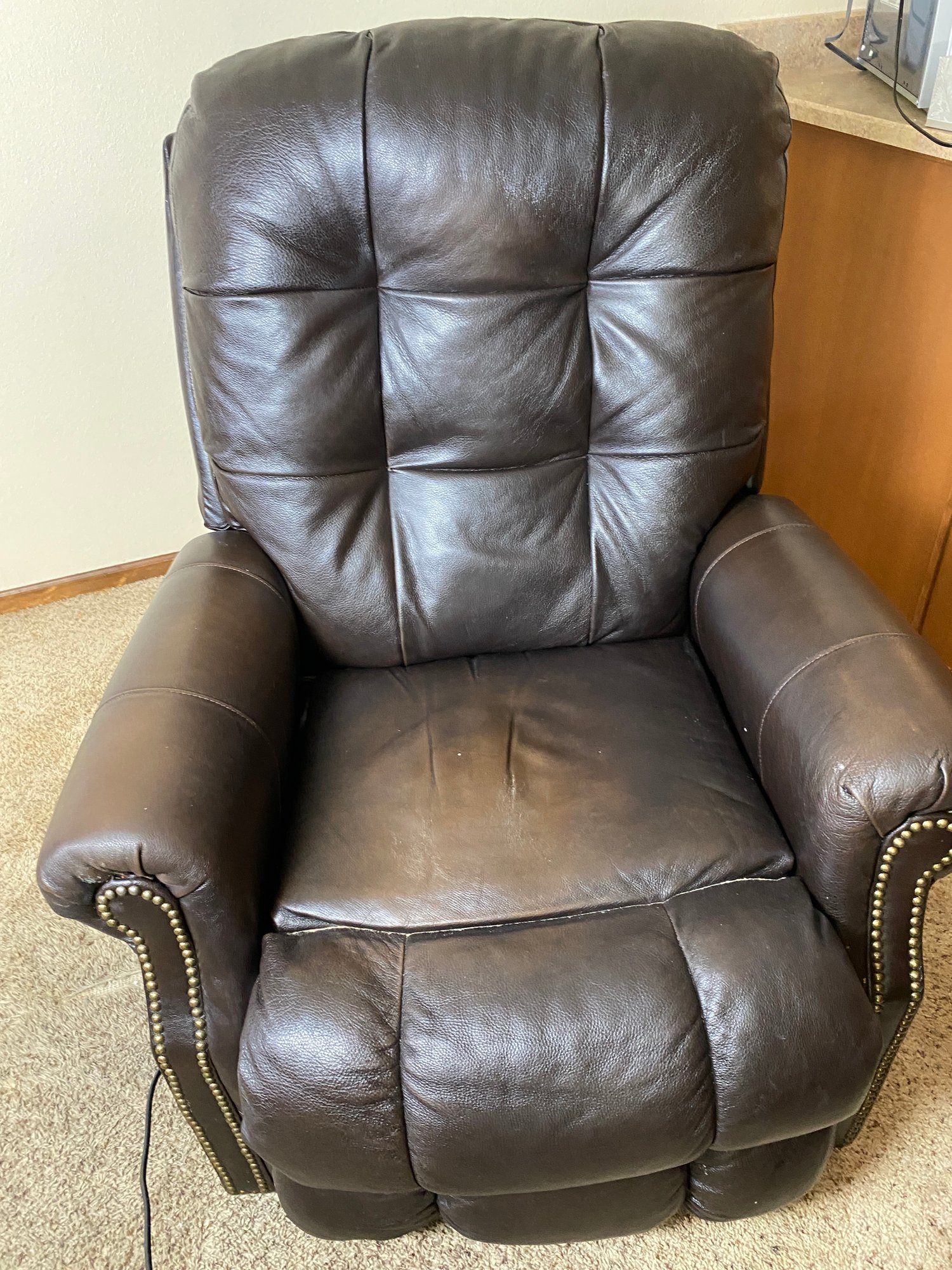 Nice Electric Recliner Leather Lift Chair With Footrest, Heat & Massage ...