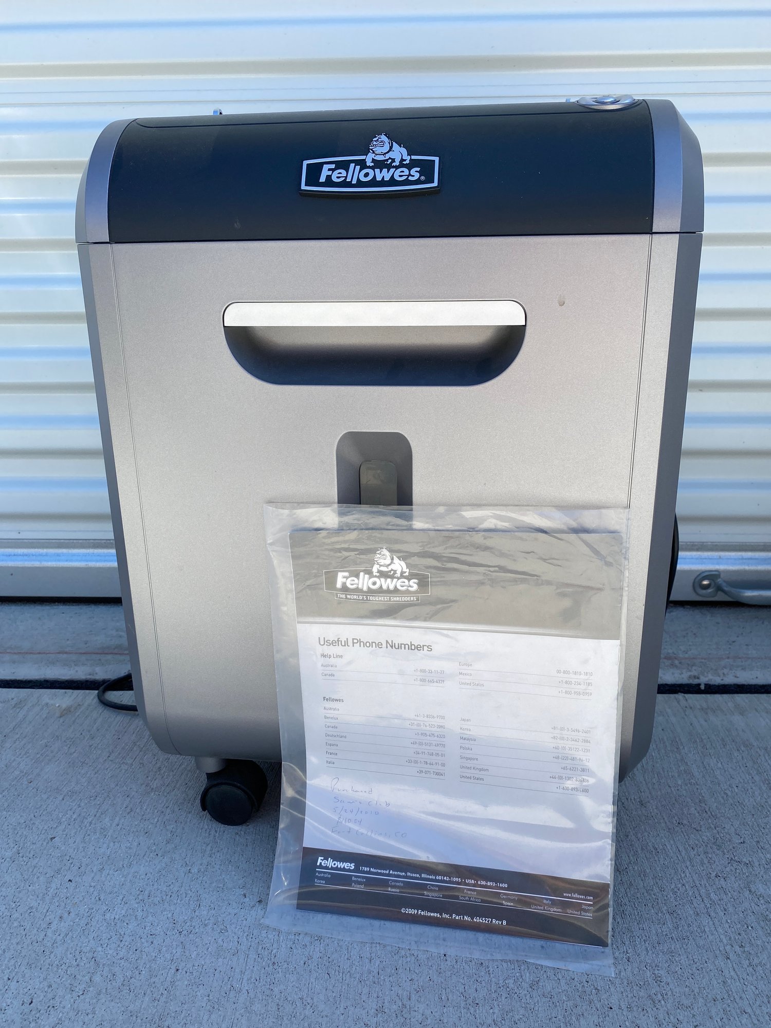 Fellowes Paper & Credit Card Shredder, Model DS-14Ci #7688 ...