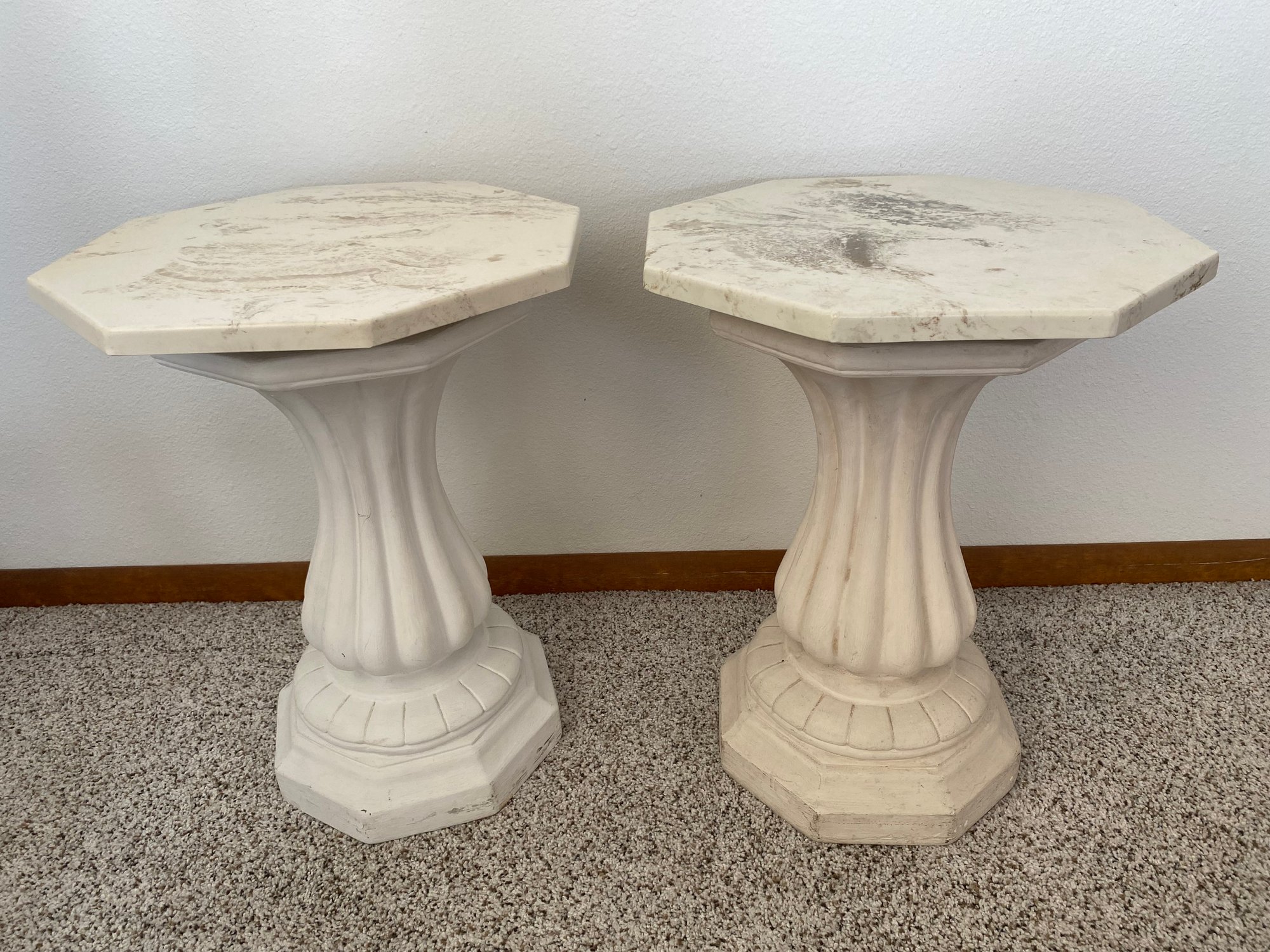 Pair Of Sturdy Marble Top End Tables On Pillars #5314 | Auctionninja.com