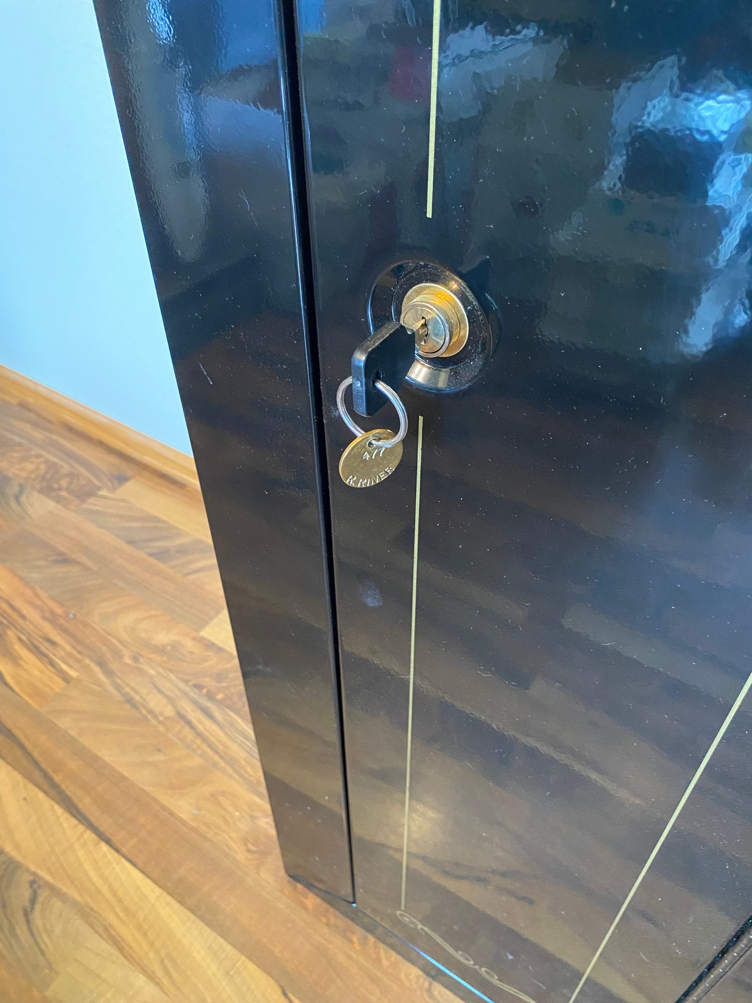 Awesome Black Metal Sentinel Gun Safe Or Cabinet With Key #2730 ...