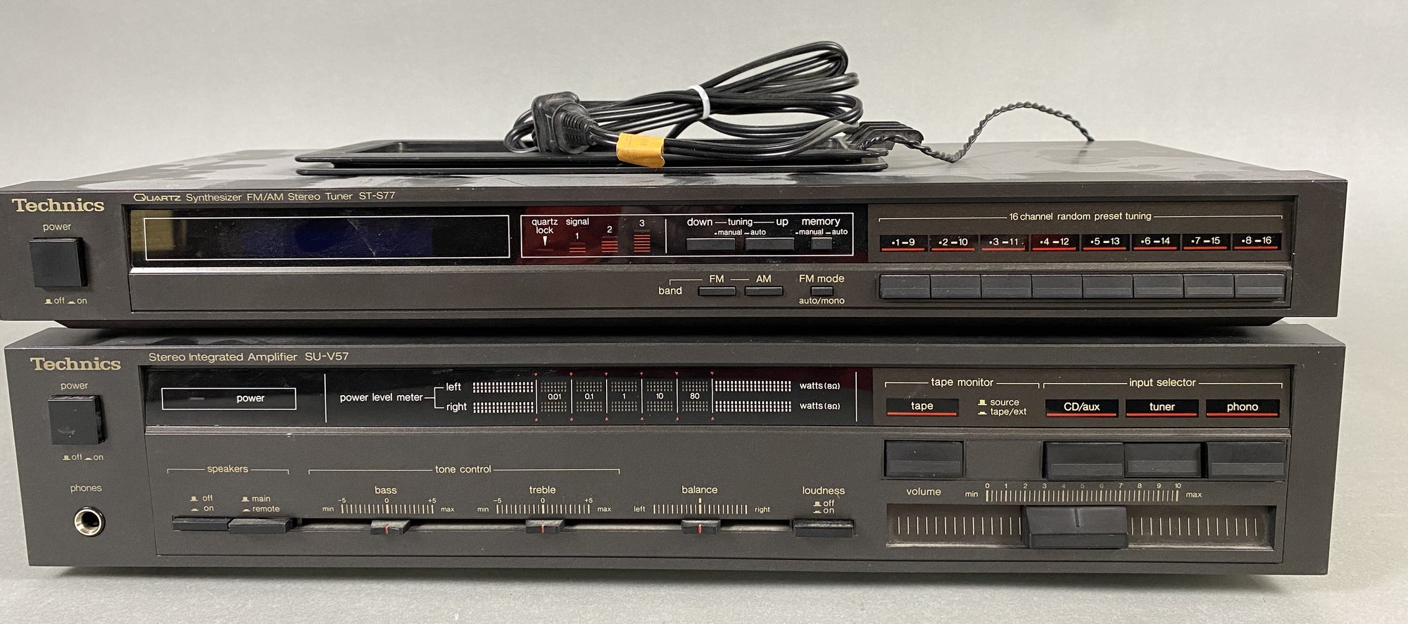 Technic Quartz Amplifier With Integrated Amplifier, Models ST-S77 & SU ...