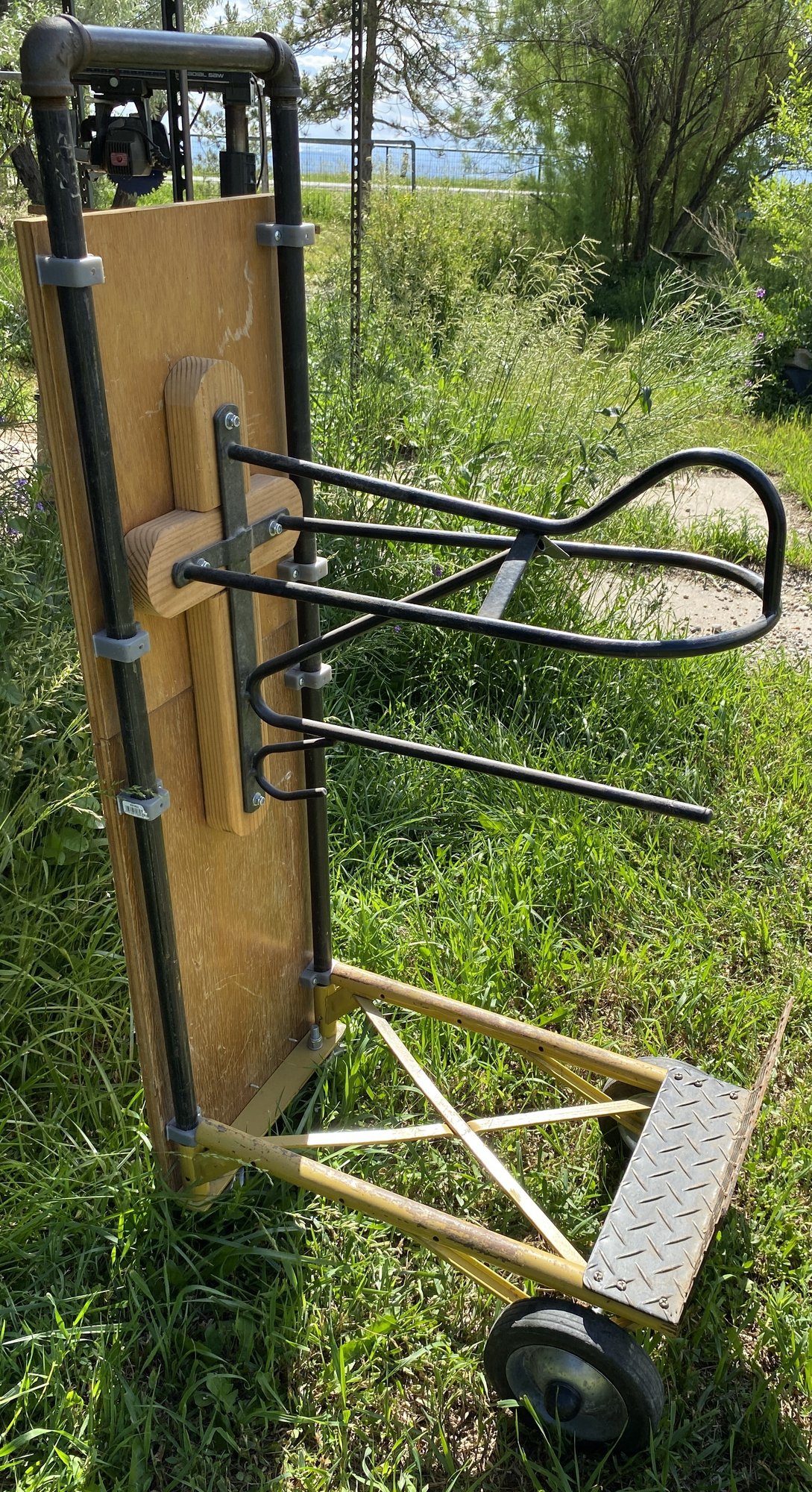 Saddle Rack, Cart Or Dolly For A Single Saddle #12286 | Auctionninja.com