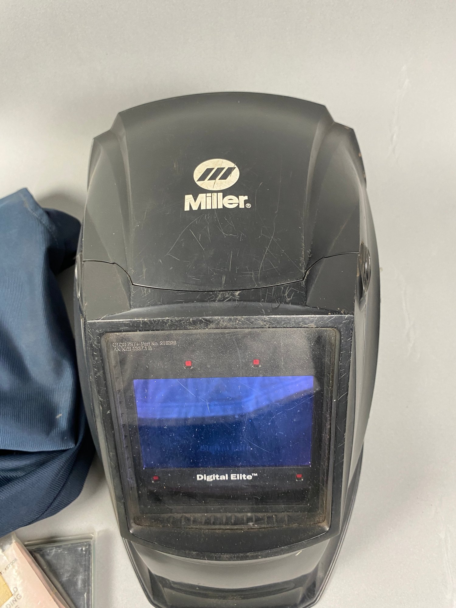 Miller Digital Elite Welding Helmet With Bag #12298 | Auctionninja.com